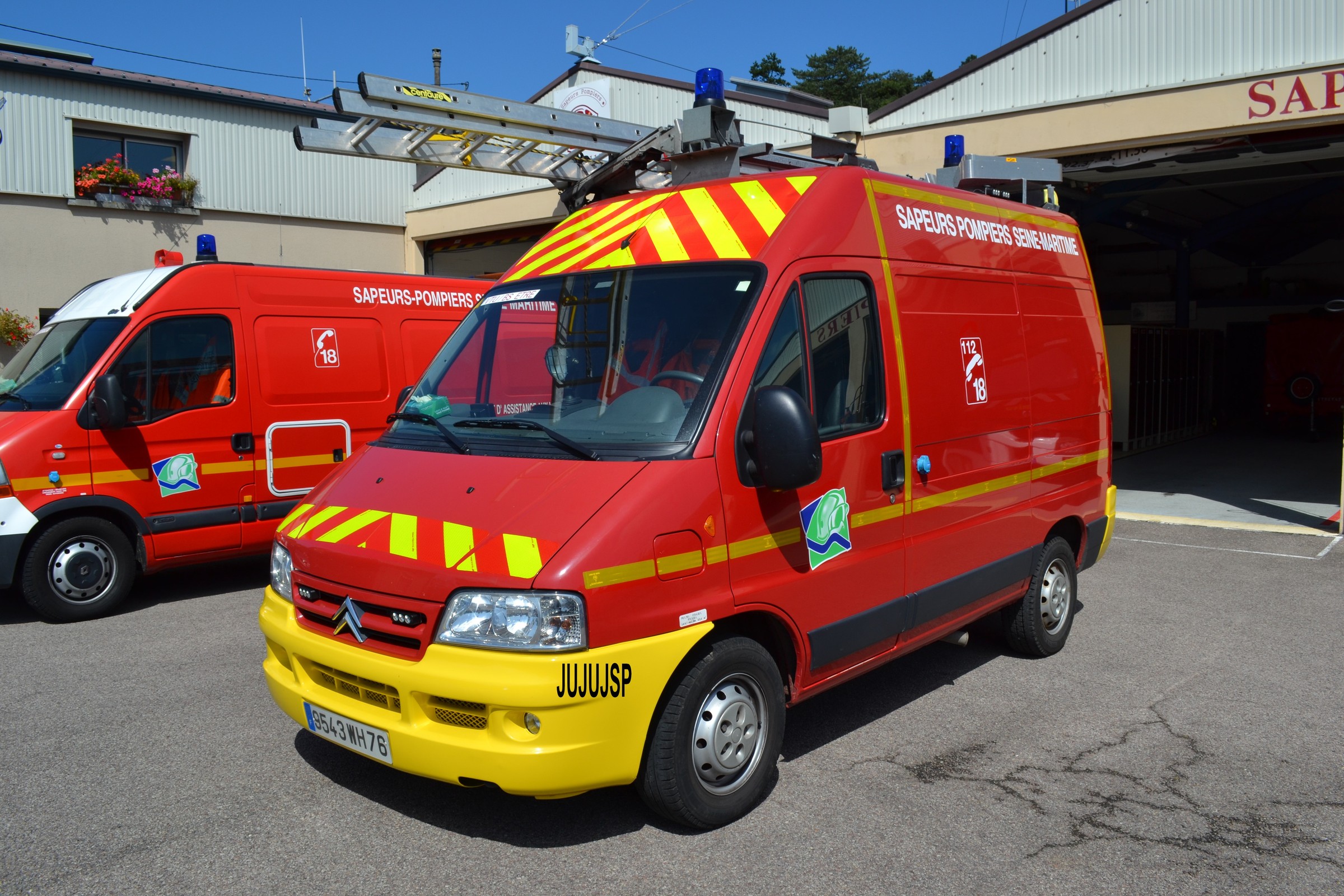 Véhicules des pompiers français - Page 1461 - Auto titre
