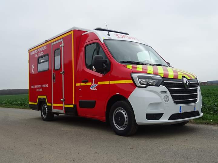 French firefighters ambulance on a Renault Master. : r/EmergencyVehicles