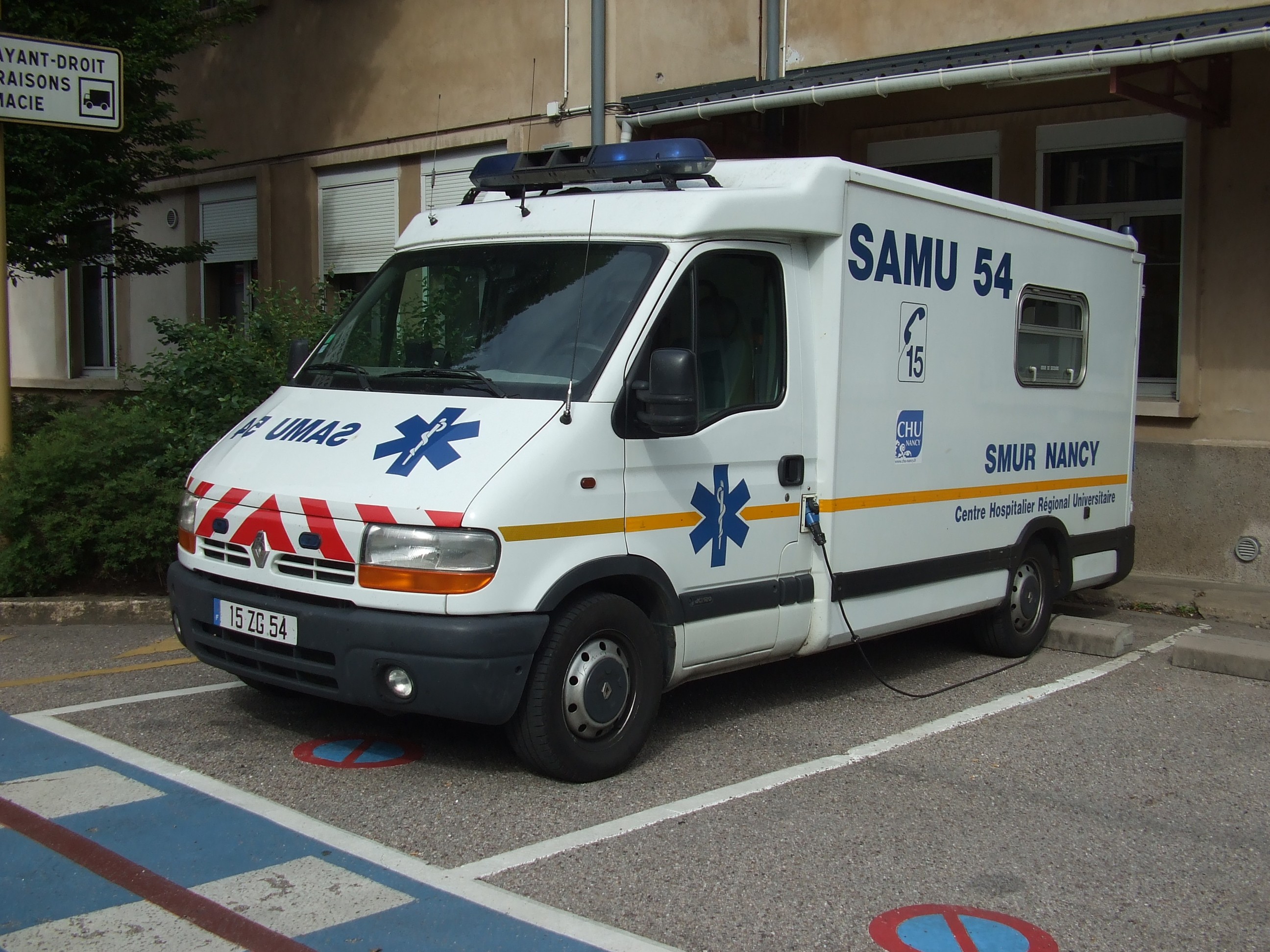 Véhicules SAMU et SMUR [réanimé] - Page 638 - Auto titre