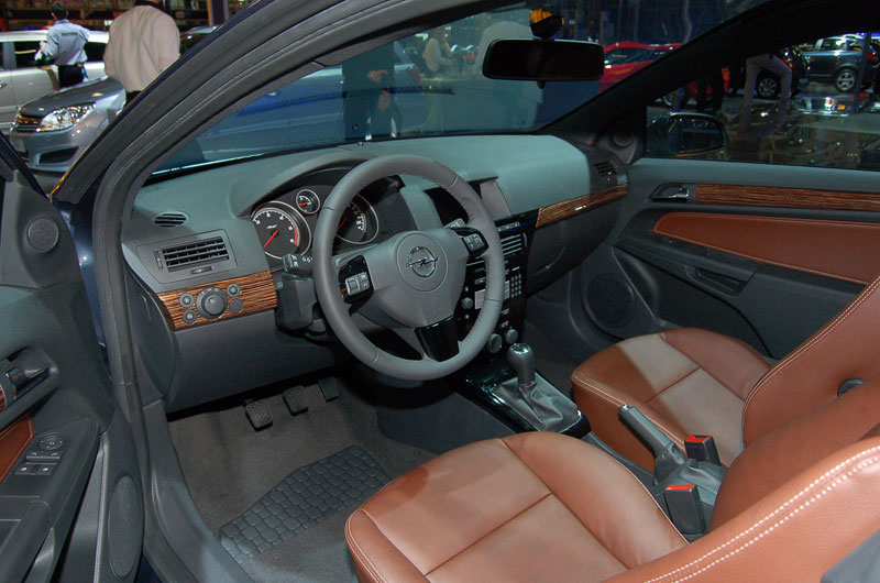 Interieur ASTRA GTC - Auto titre