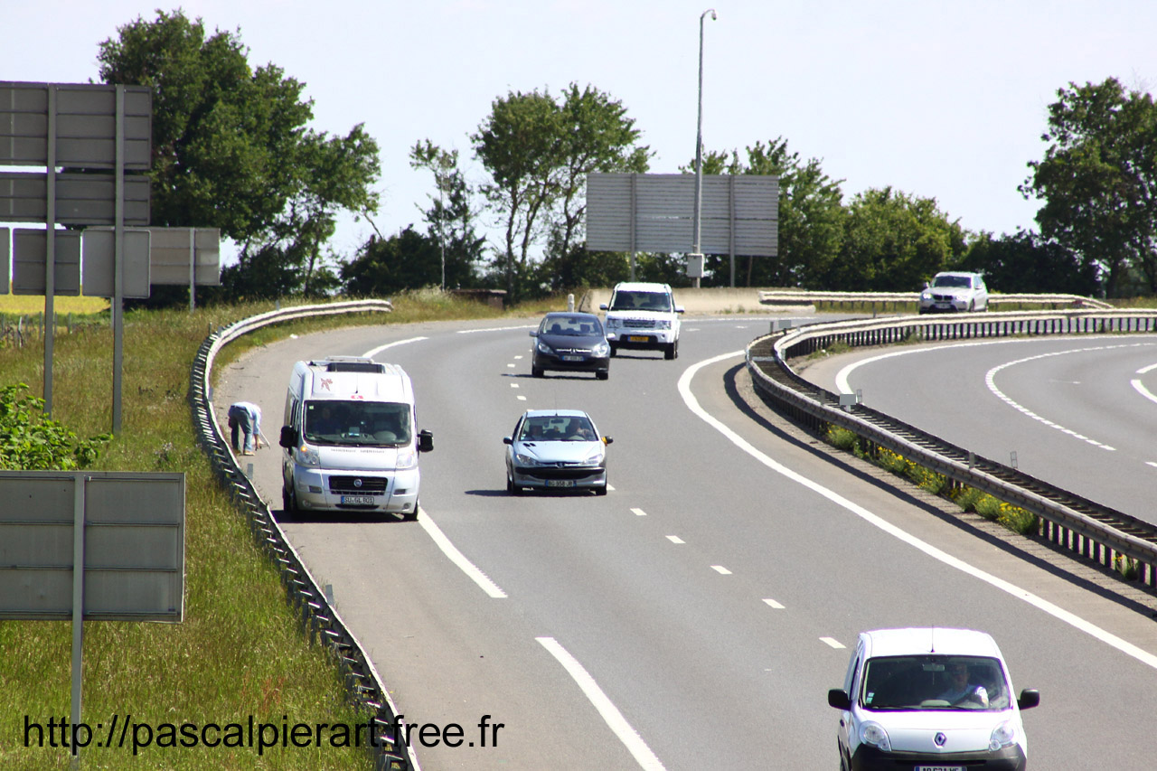 Les vehicules d'autoroute de la DDE et de la DIR - Page 216 - Auto titre