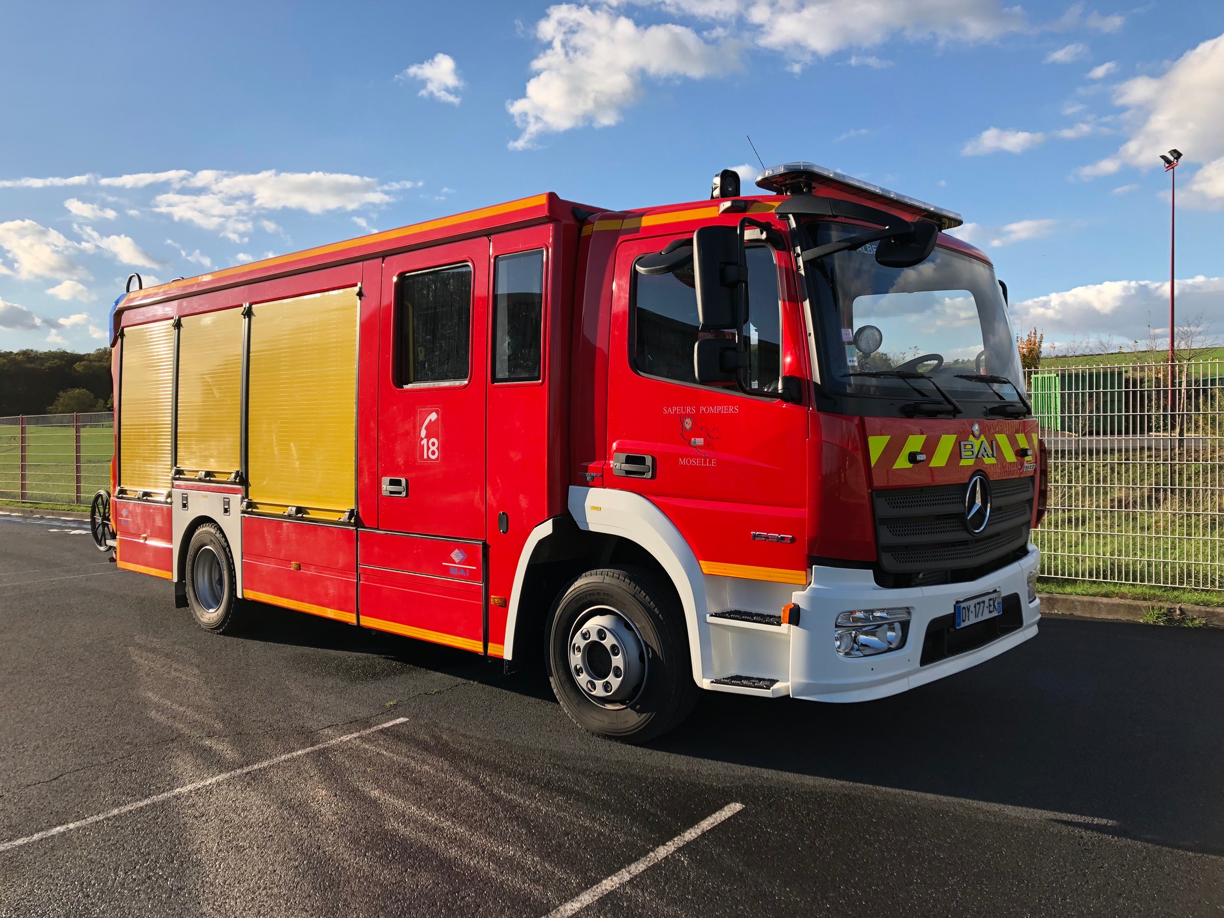 Véhicules des pompiers français - Page 2067 - Auto titre