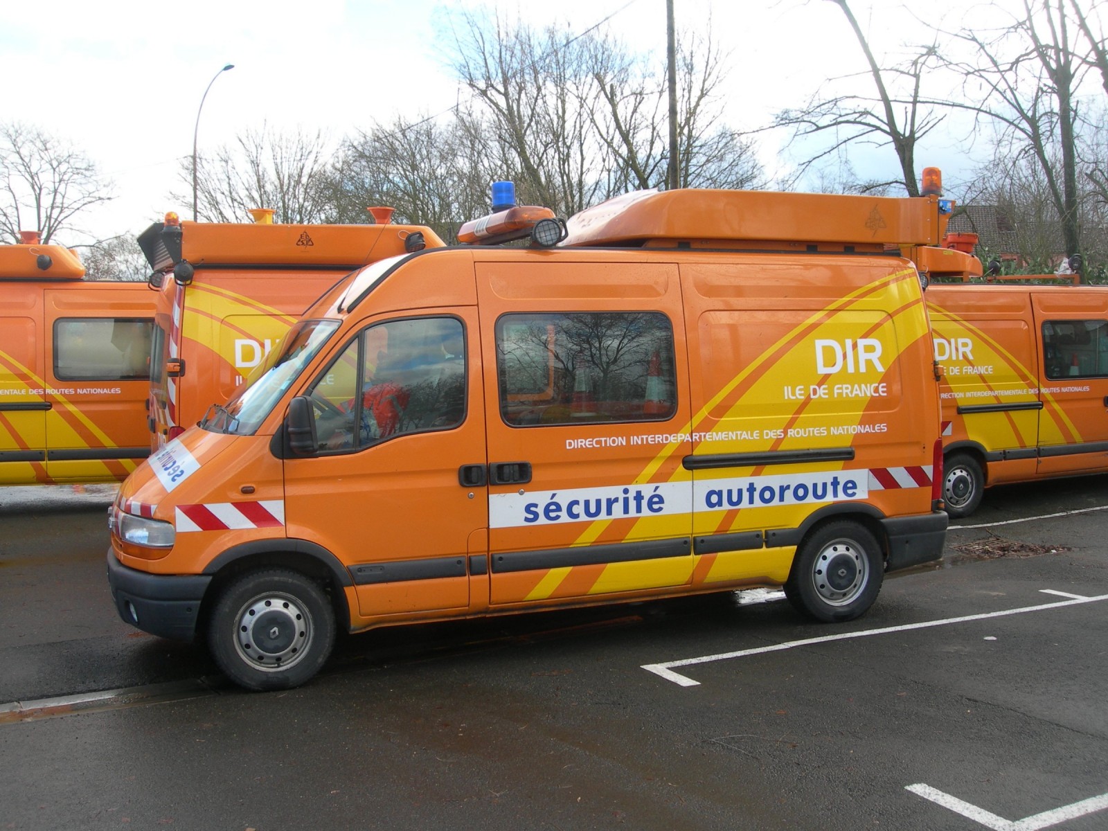 Les vehicules d'autoroute de la DDE et de la DIR - Page 55 - Auto titre