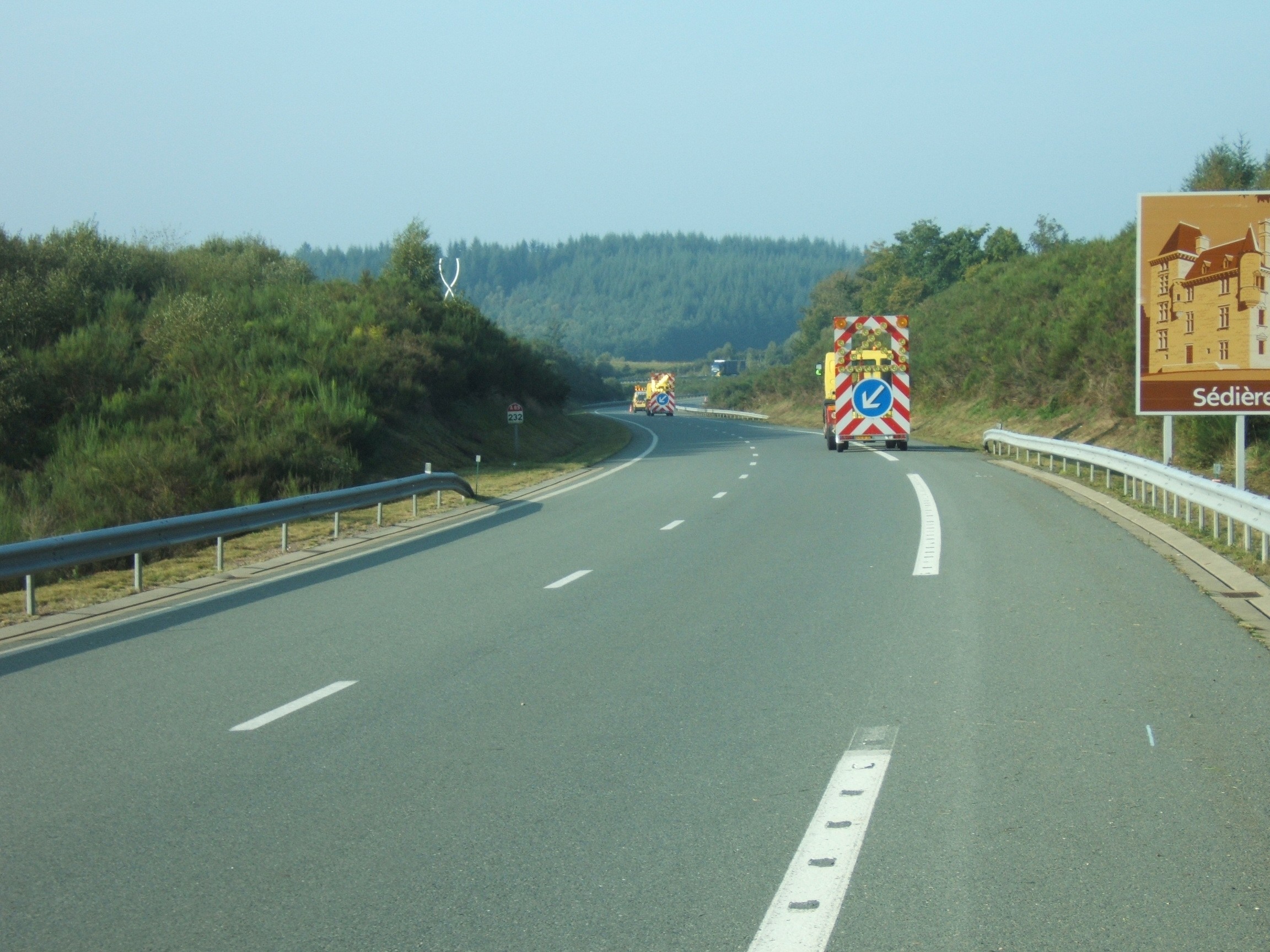 Les vehicules d'autoroute de la DDE et de la DIR - Page 102 - Auto titre
