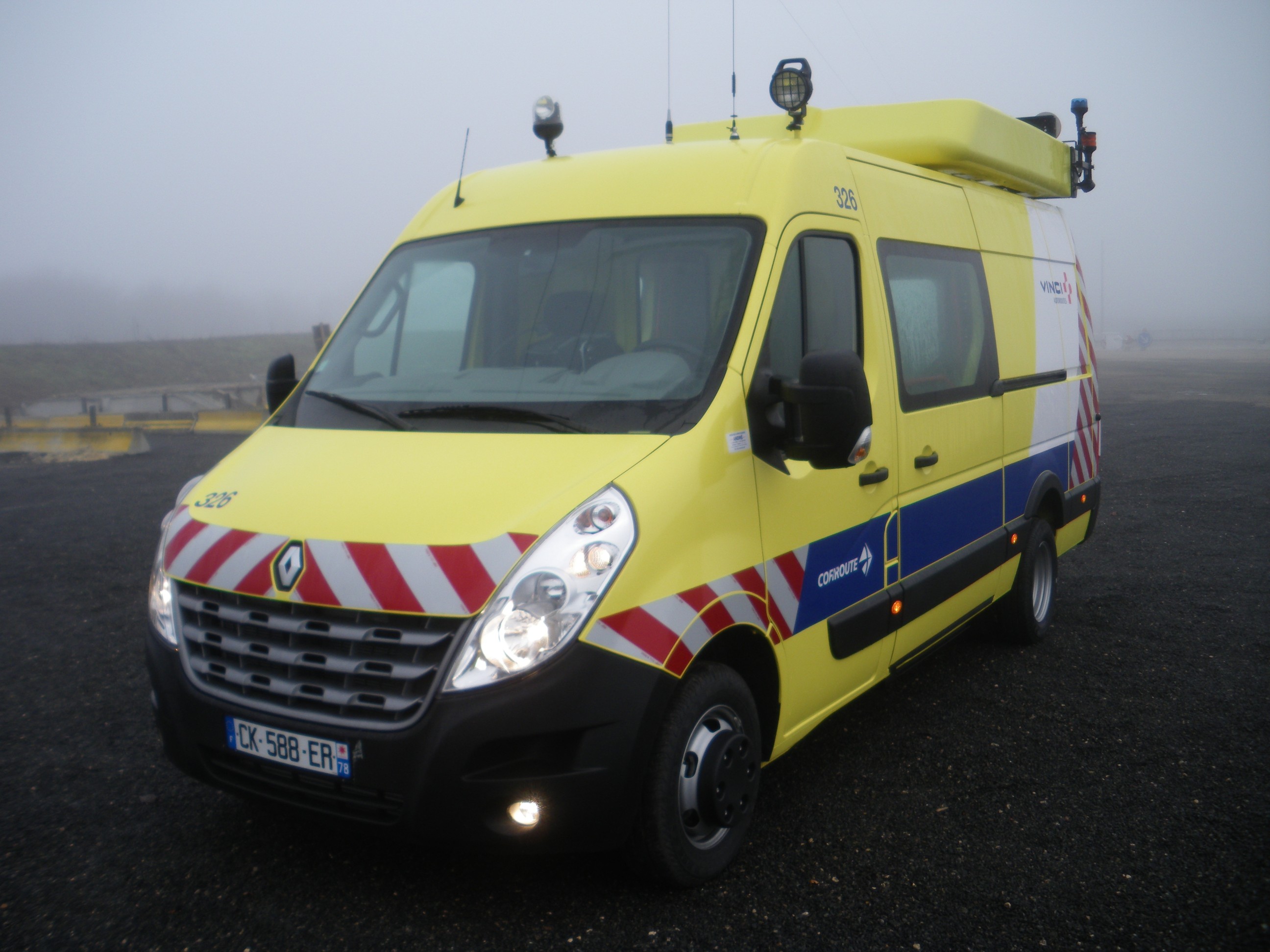 Les vehicules d'autoroute de la DDE et de la DIR - Page 192 - Auto titre