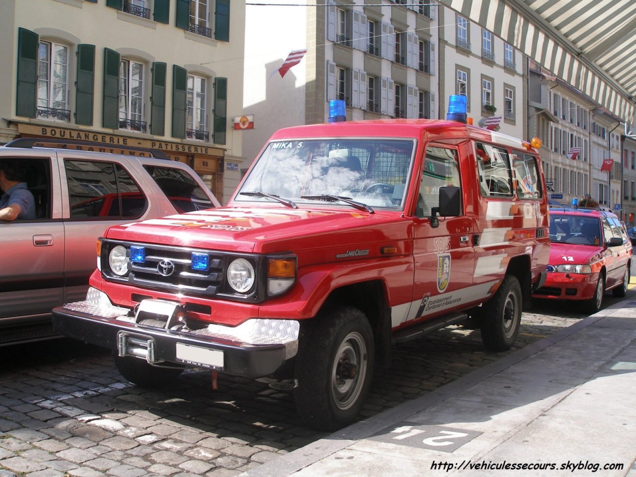 Véhicules de pompiers du monde entier. - Page 59 - Auto titre