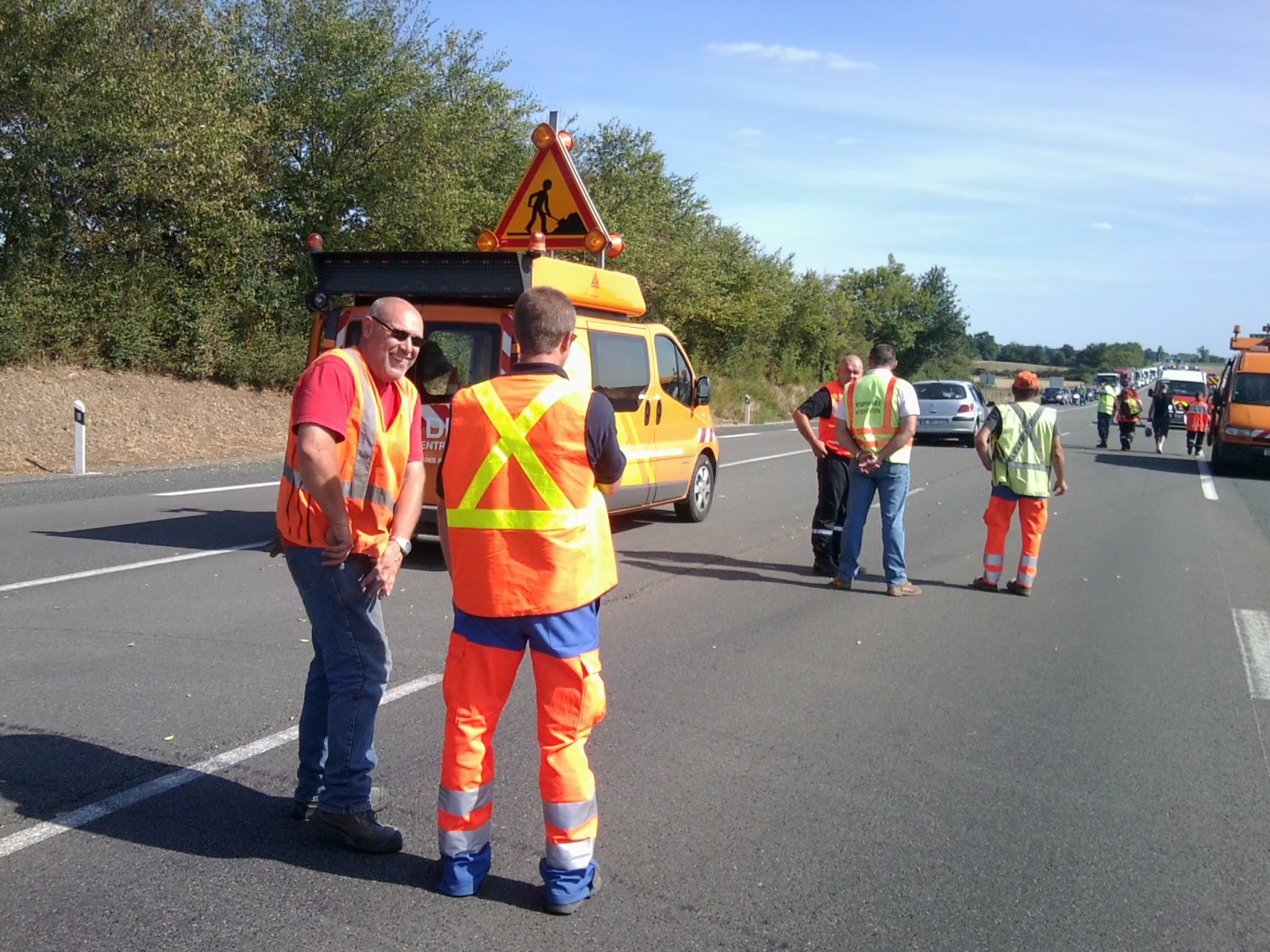 Les vehicules d'autoroute de la DDE et de la DIR - Page 167 - Auto titre