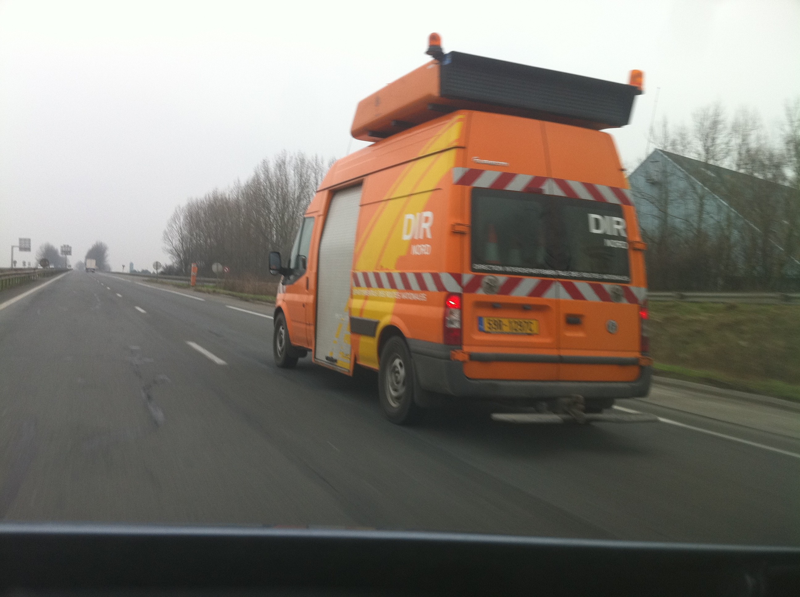 Les vehicules d'autoroute de la DDE et de la DIR - Page 161 - Auto titre