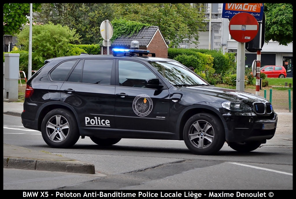 Photos de voitures de Police - Page 2385 - Auto titre