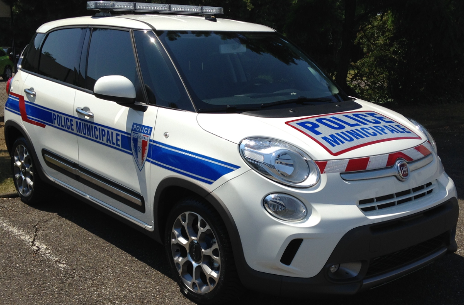 Photos de voitures de Police - Page 2334 - Auto titre