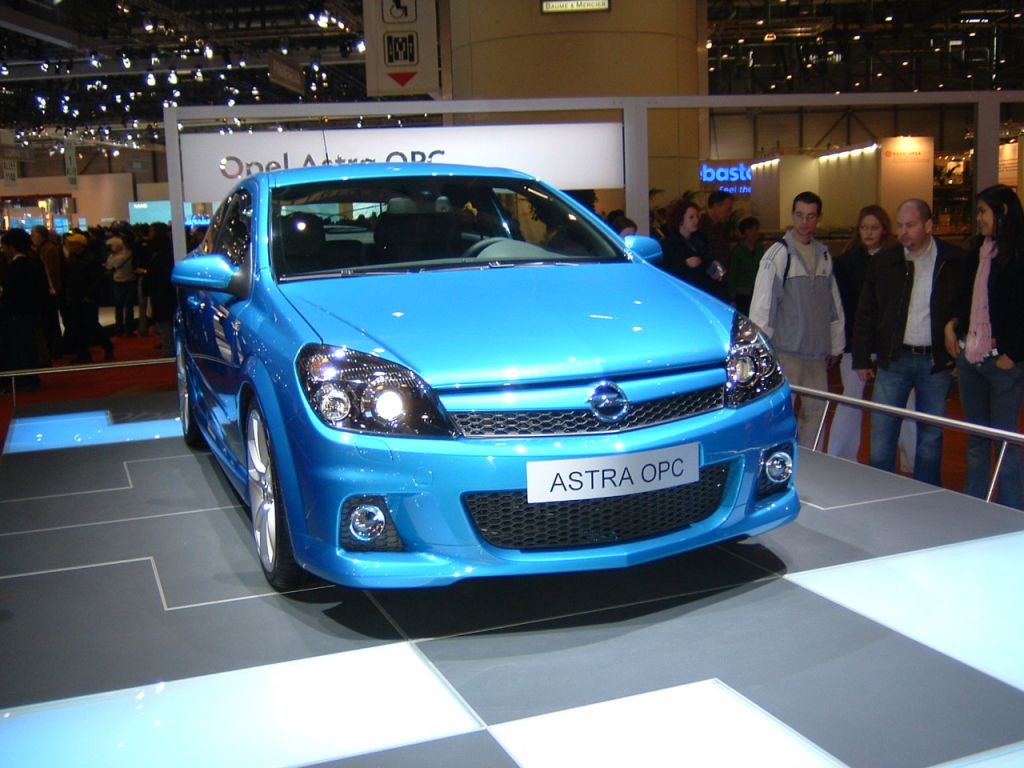 Nouvelle Astra Opc 240 ch - Auto titre