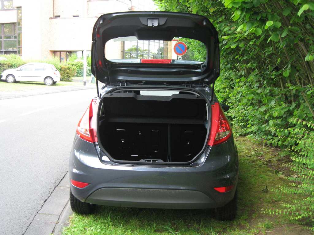 [Test Drive Rpt] Ford Fiesta 1.2 16v 82ch 5p - Auto titre