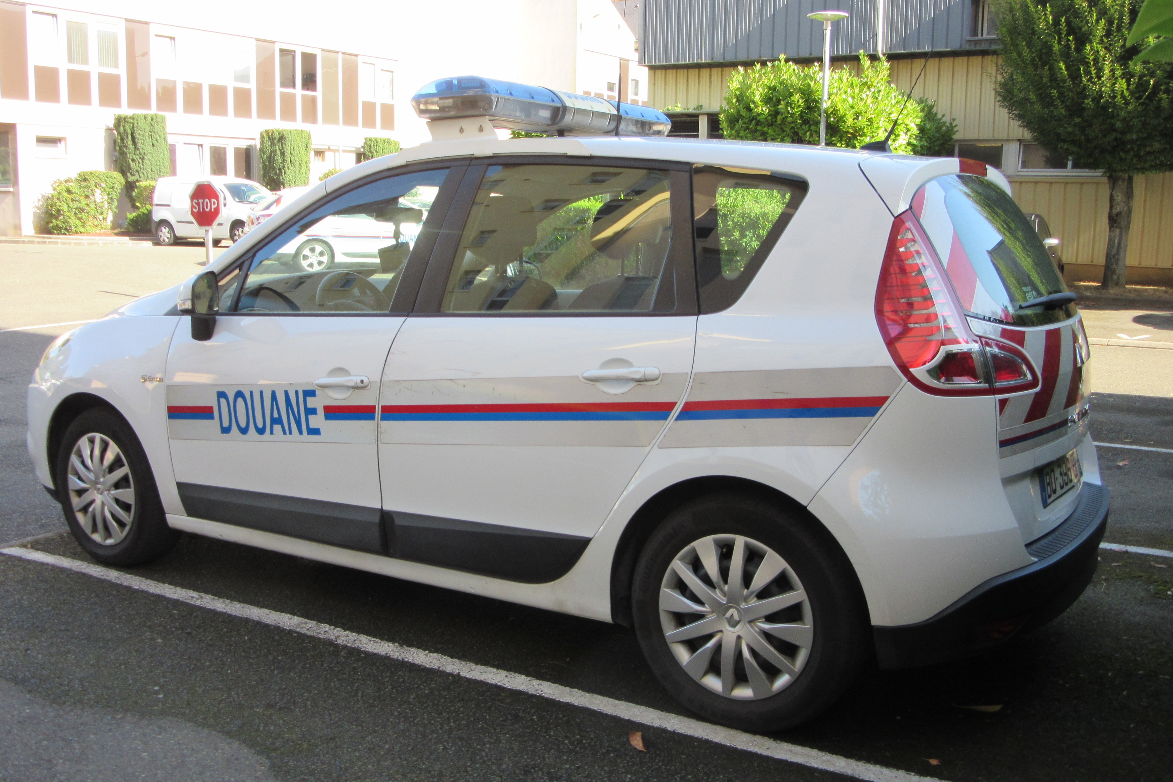 DOUANES - photos - Page 48 - Auto titre