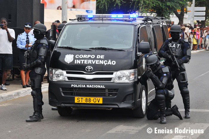 Photos de voitures de Police - Page 2386 - Auto titre