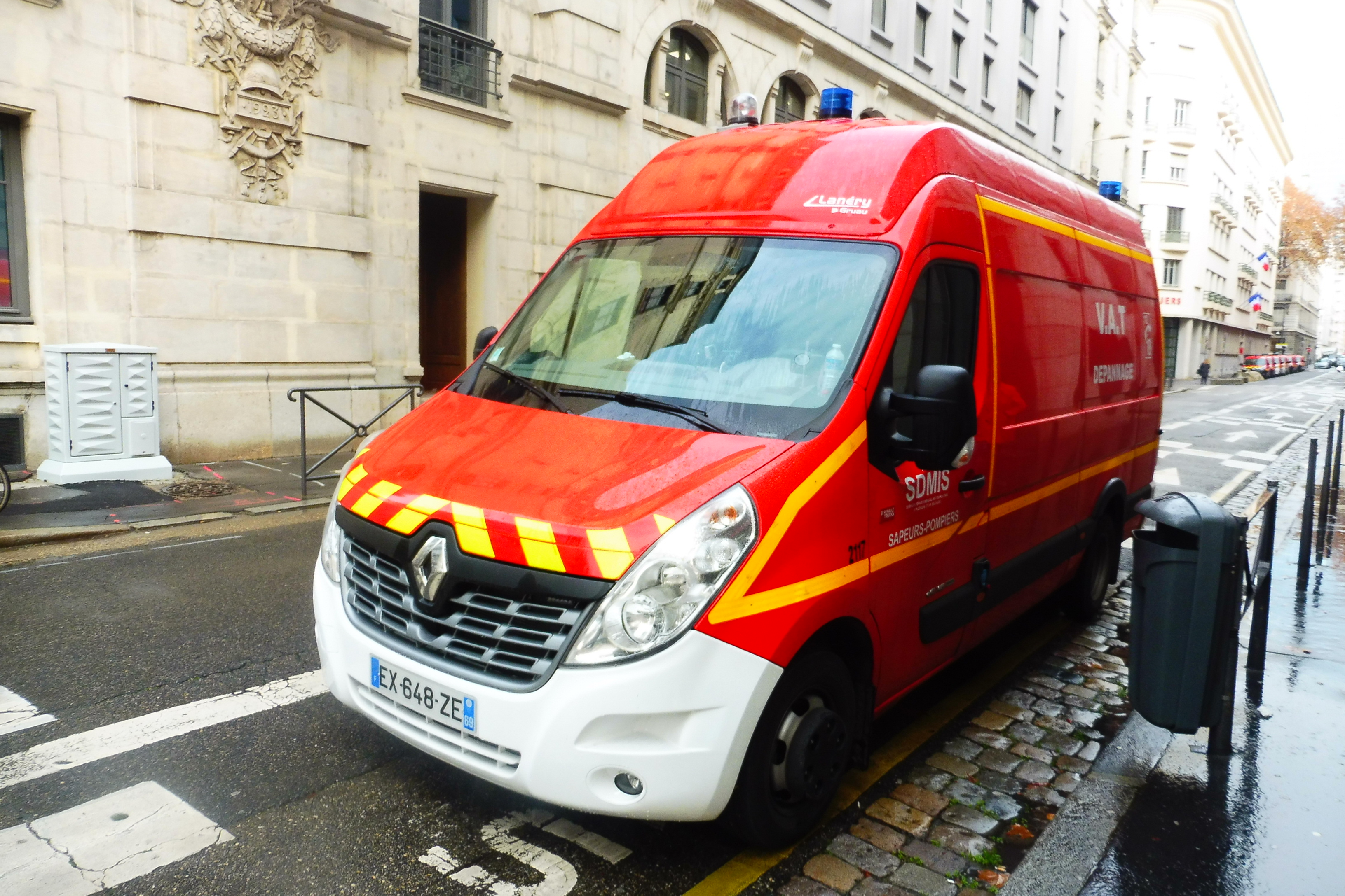 Véhicules des pompiers français - Page 2216 - Auto titre
