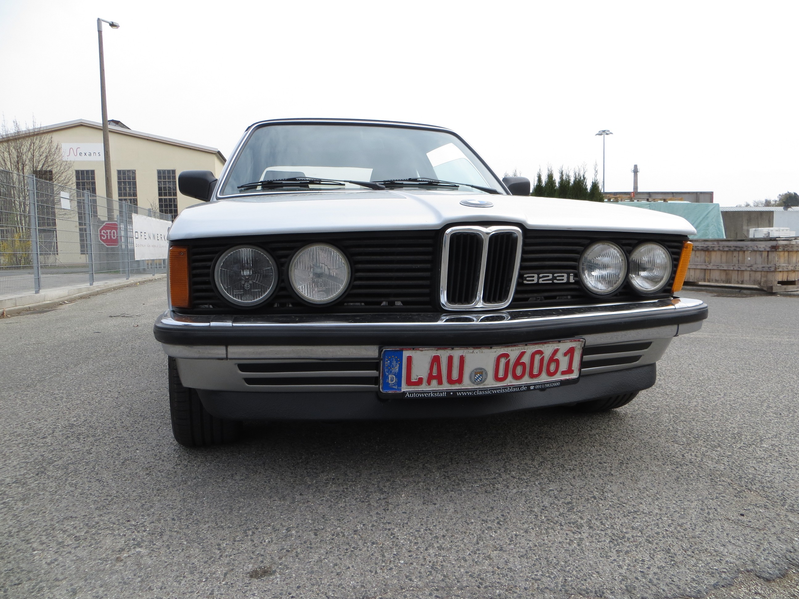 [Oldtimer Test Rpt] BMW 323i E21 Baur 143ch BVM5 - 1983 - Auto titre