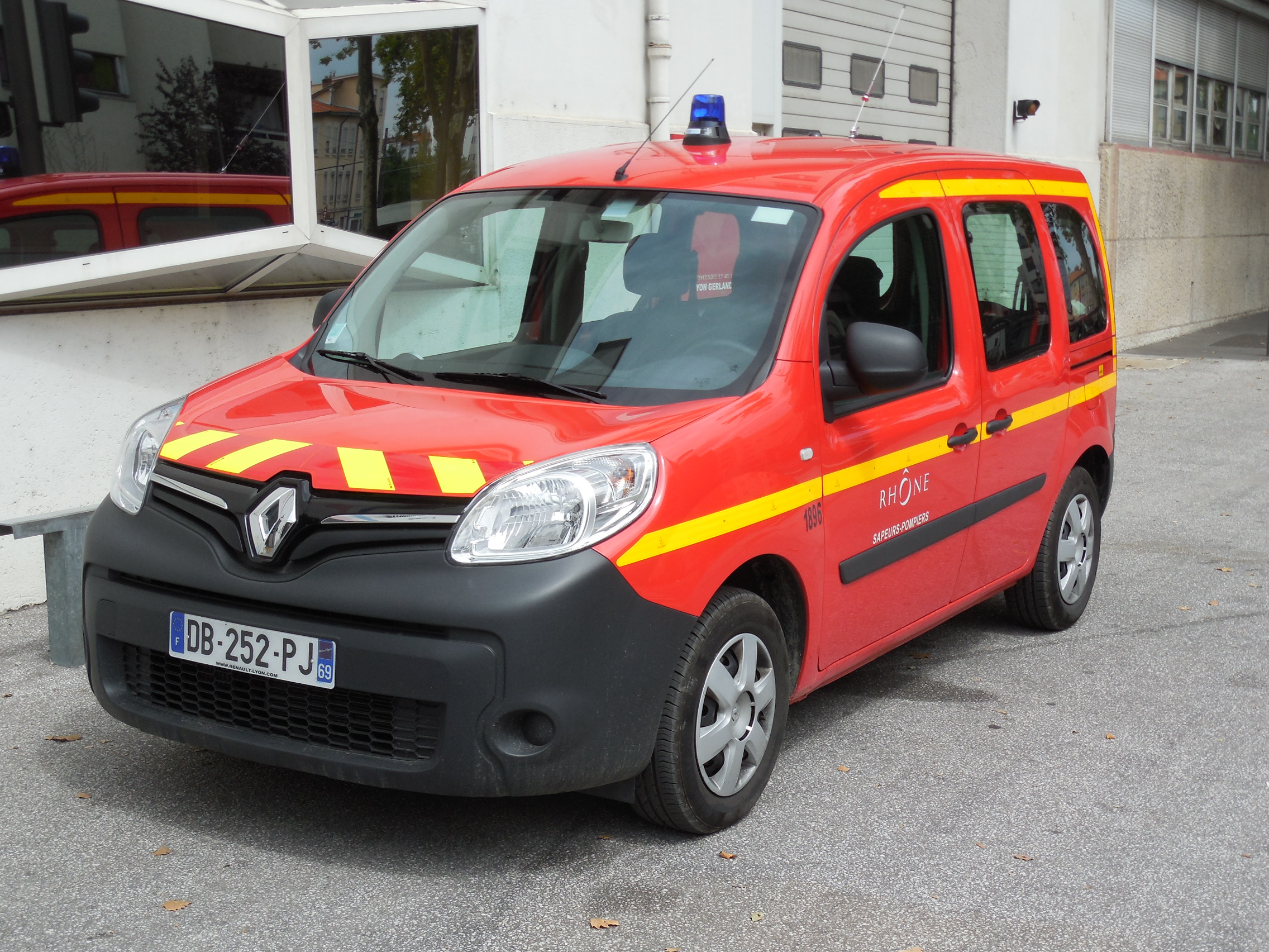 Véhicules des pompiers français - Page 1611 - Auto titre