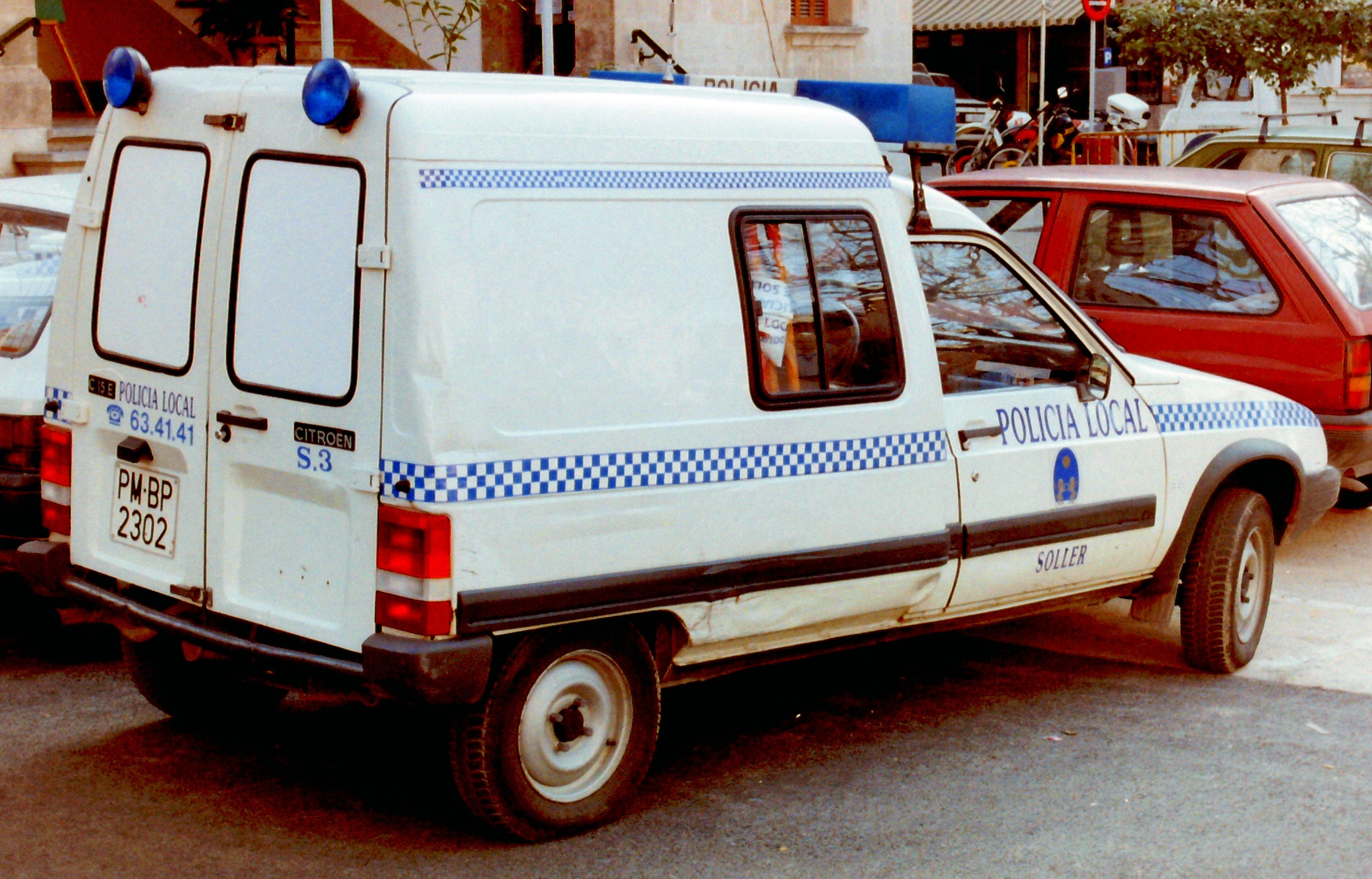 Photos de voitures de Police - Page 2646 - Auto titre