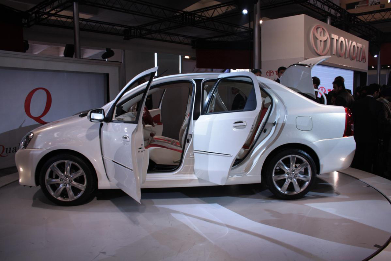 Toyota Etios la Logan de Toyota - Auto titre