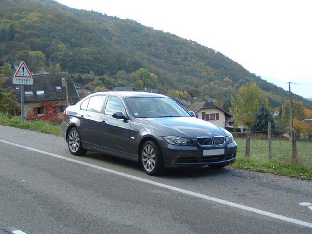 [STR] Essai BMW e90 330xd 231ch - Auto titre