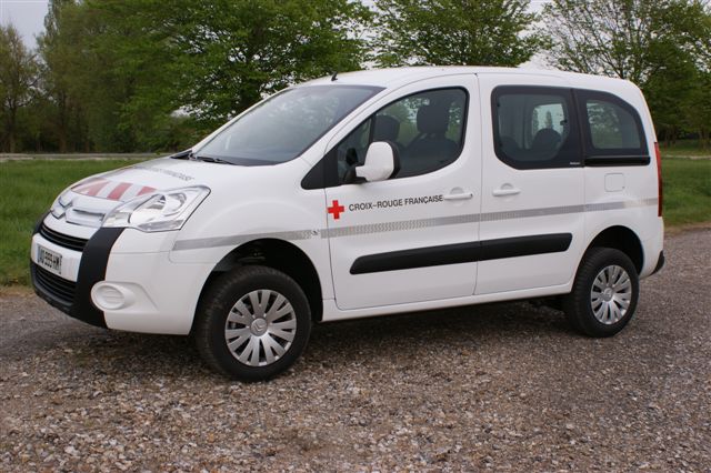 Croix Rouge Française - Page 85 - Auto titre