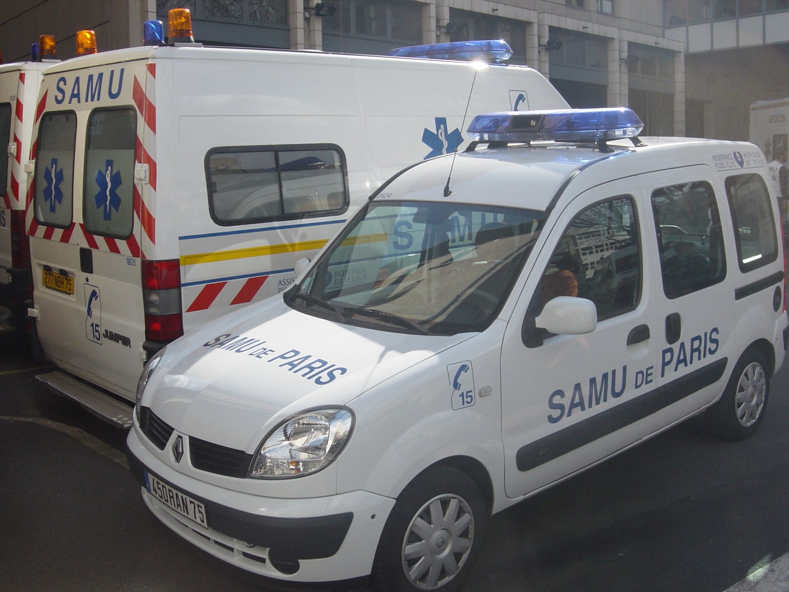Véhicules SAMU et SMUR [réanimé] - Page 209 - Auto titre