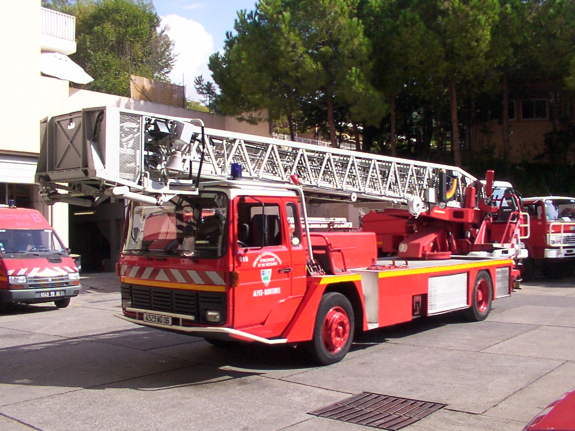 Véhicules des pompiers français - Page 50 - Auto titre