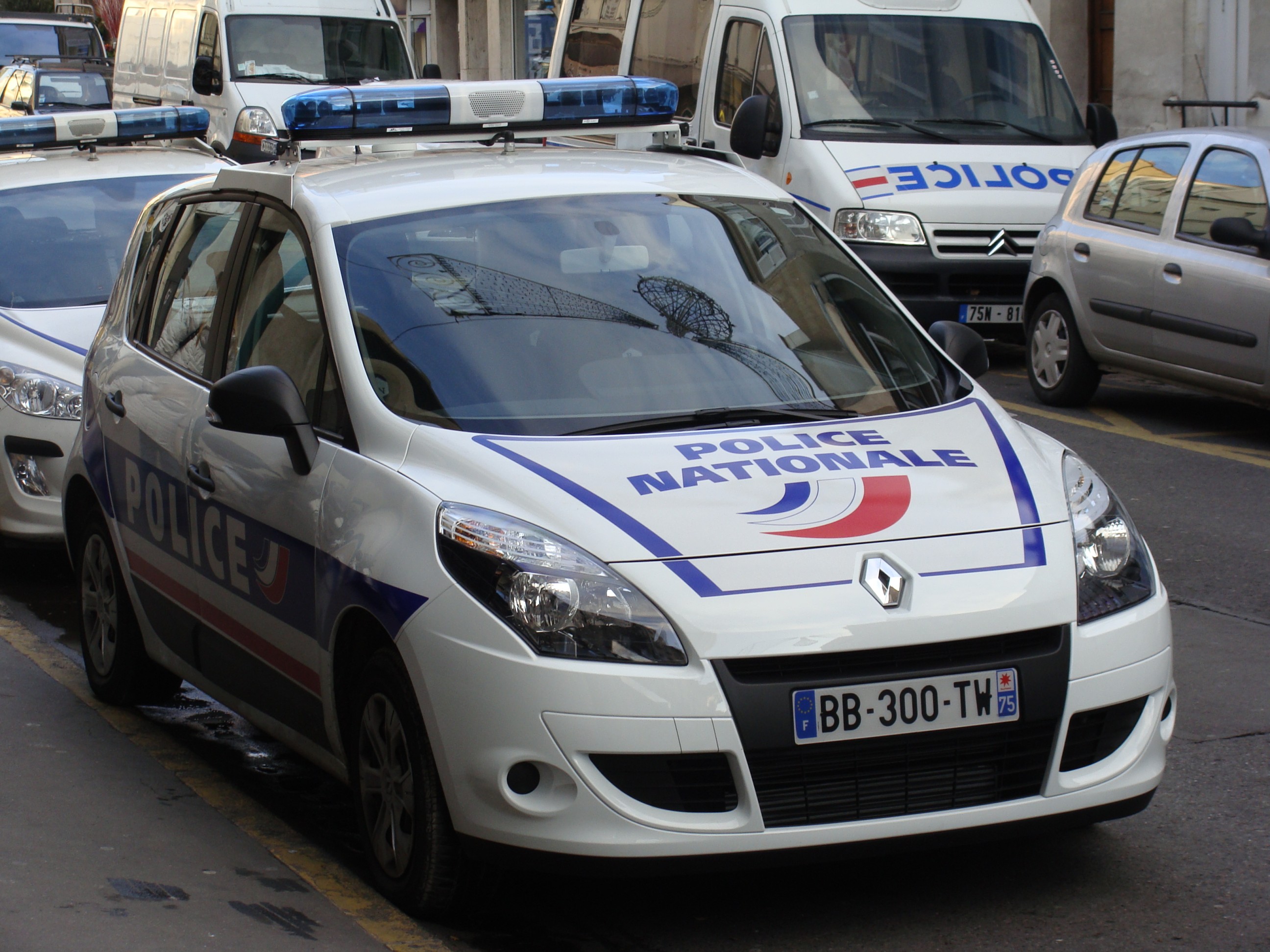 Photos de voitures de Police - Page 1651 - Auto titre