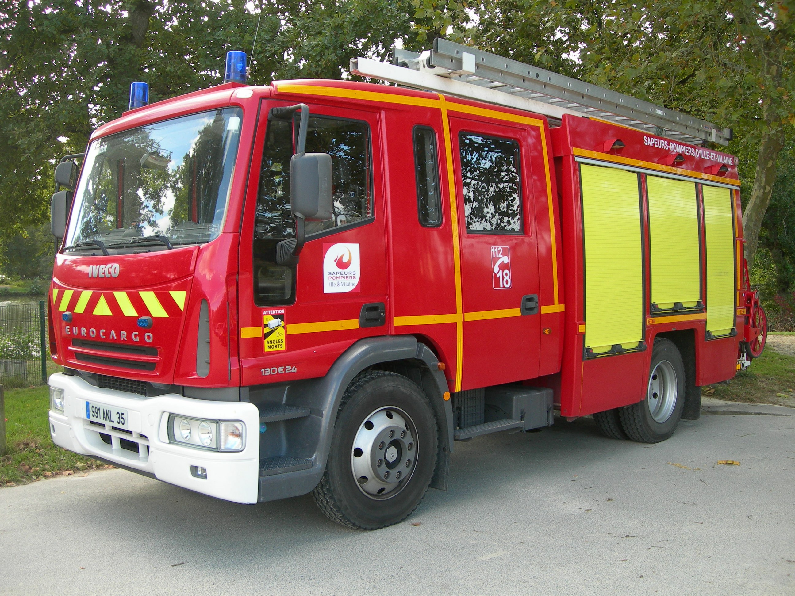 Véhicules des pompiers français - Page 2467 - Auto titre