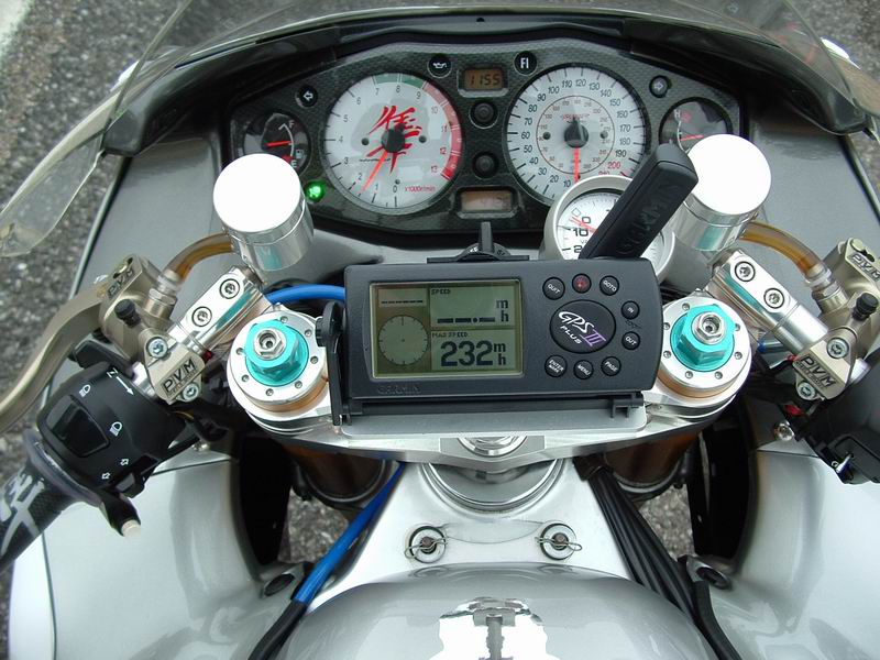 Moto Hayabusa Turbo de 500 chevaux ...... Vidéo inside - Auto titre