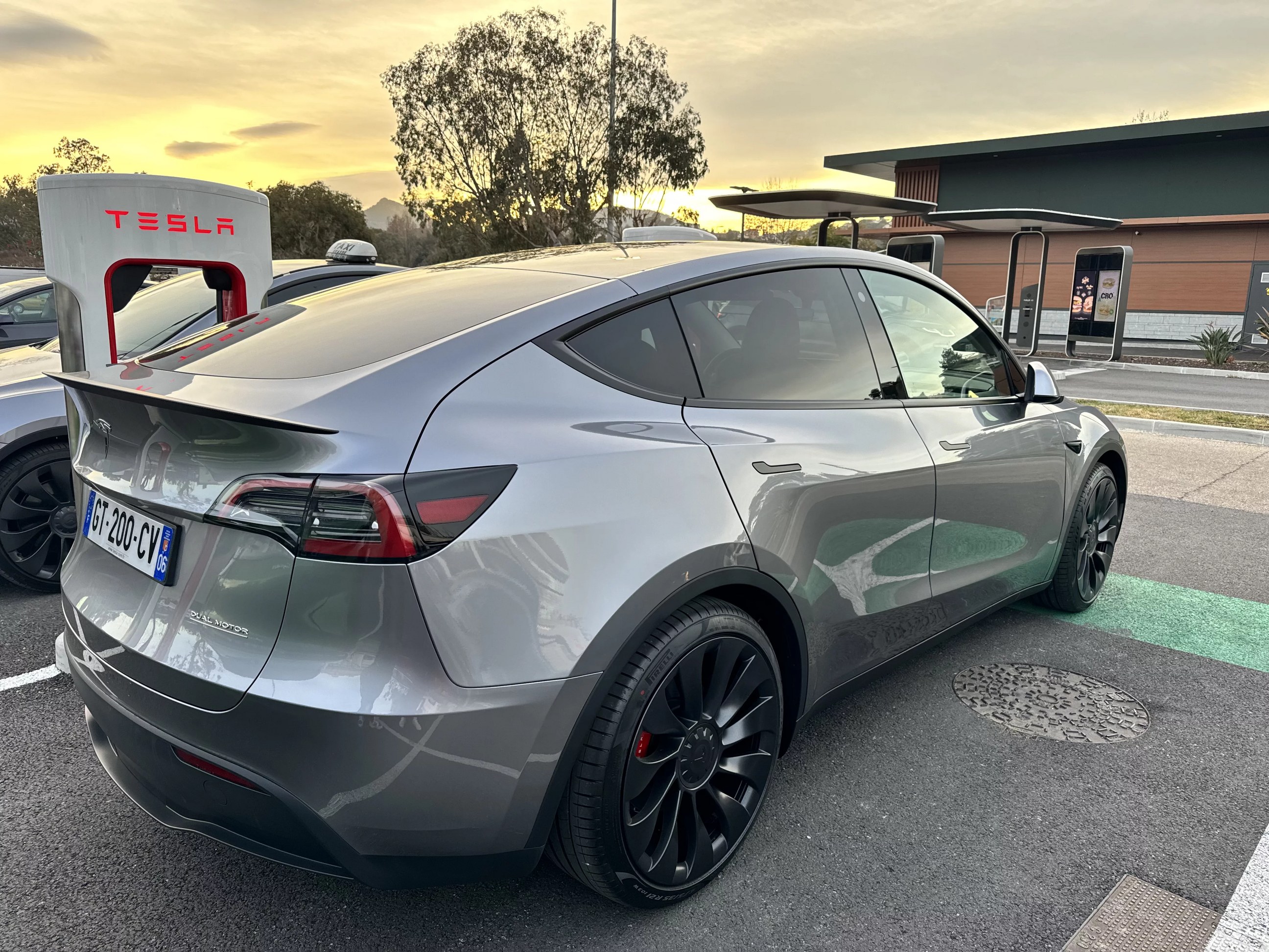 Tesla Model Y [2019] - Page 106 - Auto titre