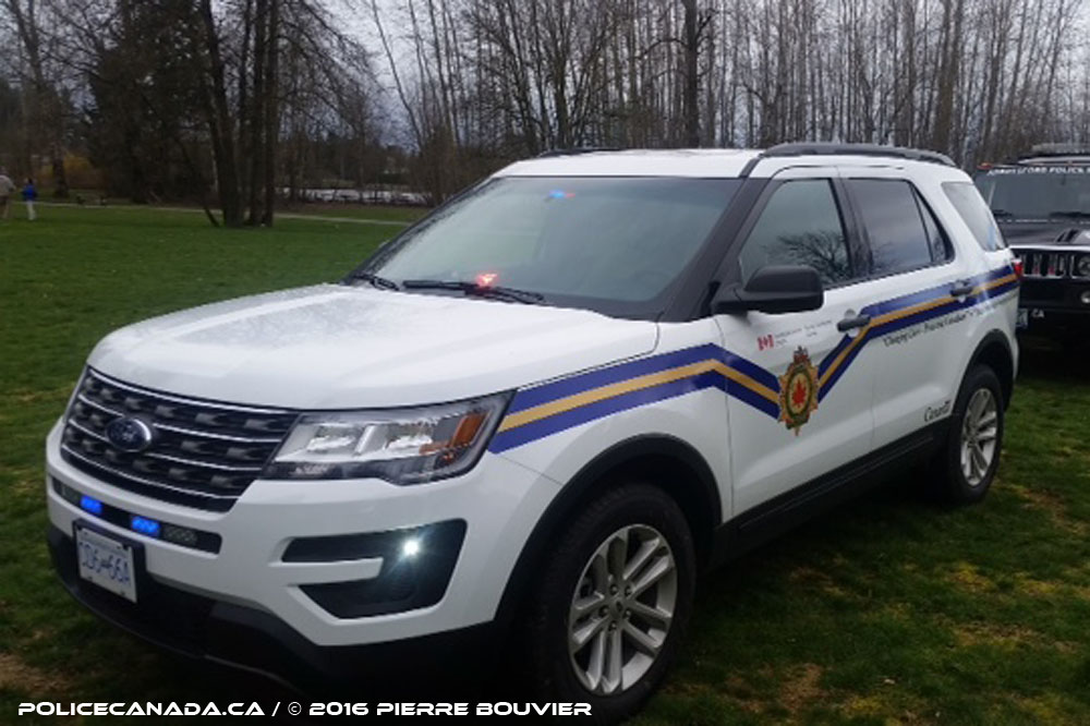 Véhicules de l'Administration Pénitentiaire - Page 7 - Auto titre