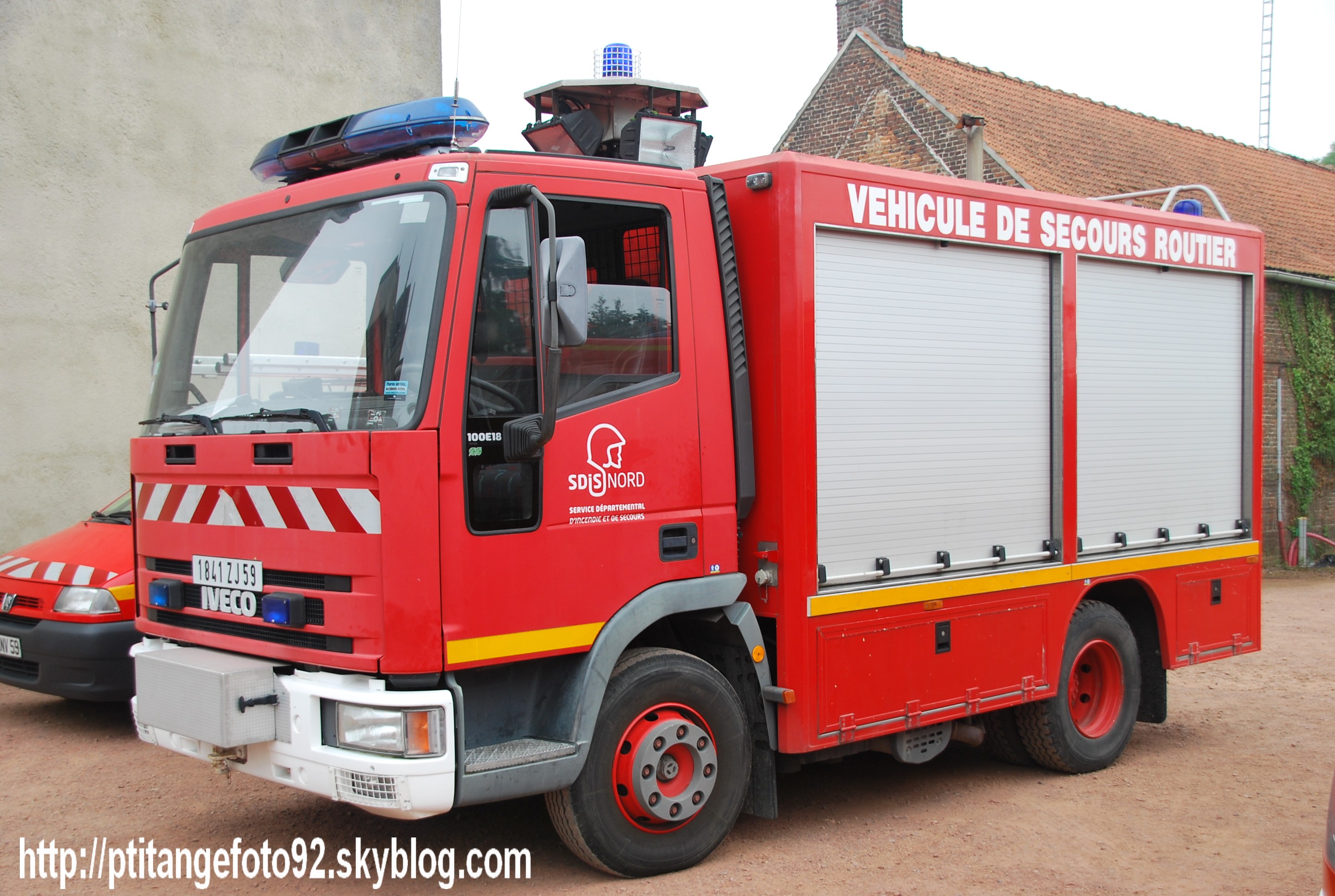 Véhicules des pompiers français - Page 1877 - Auto titre