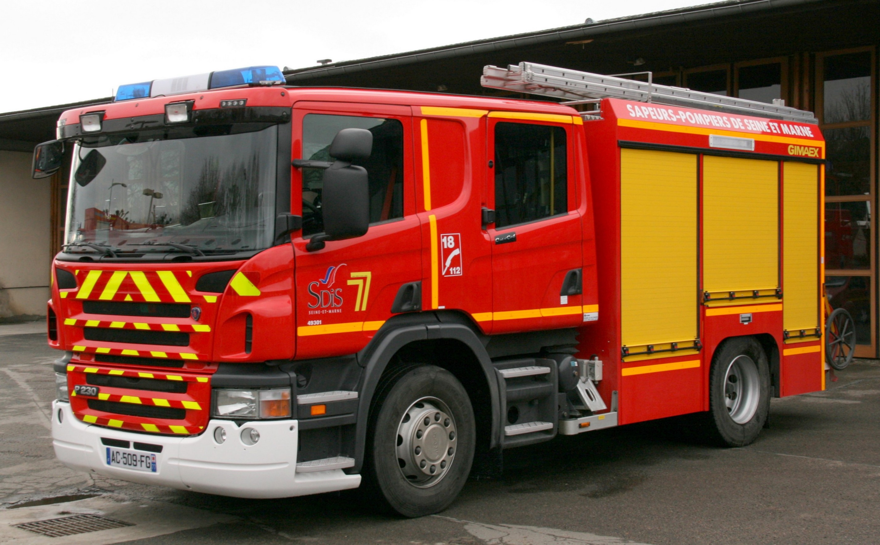 Véhicules des pompiers français - Page 413 - Auto titre