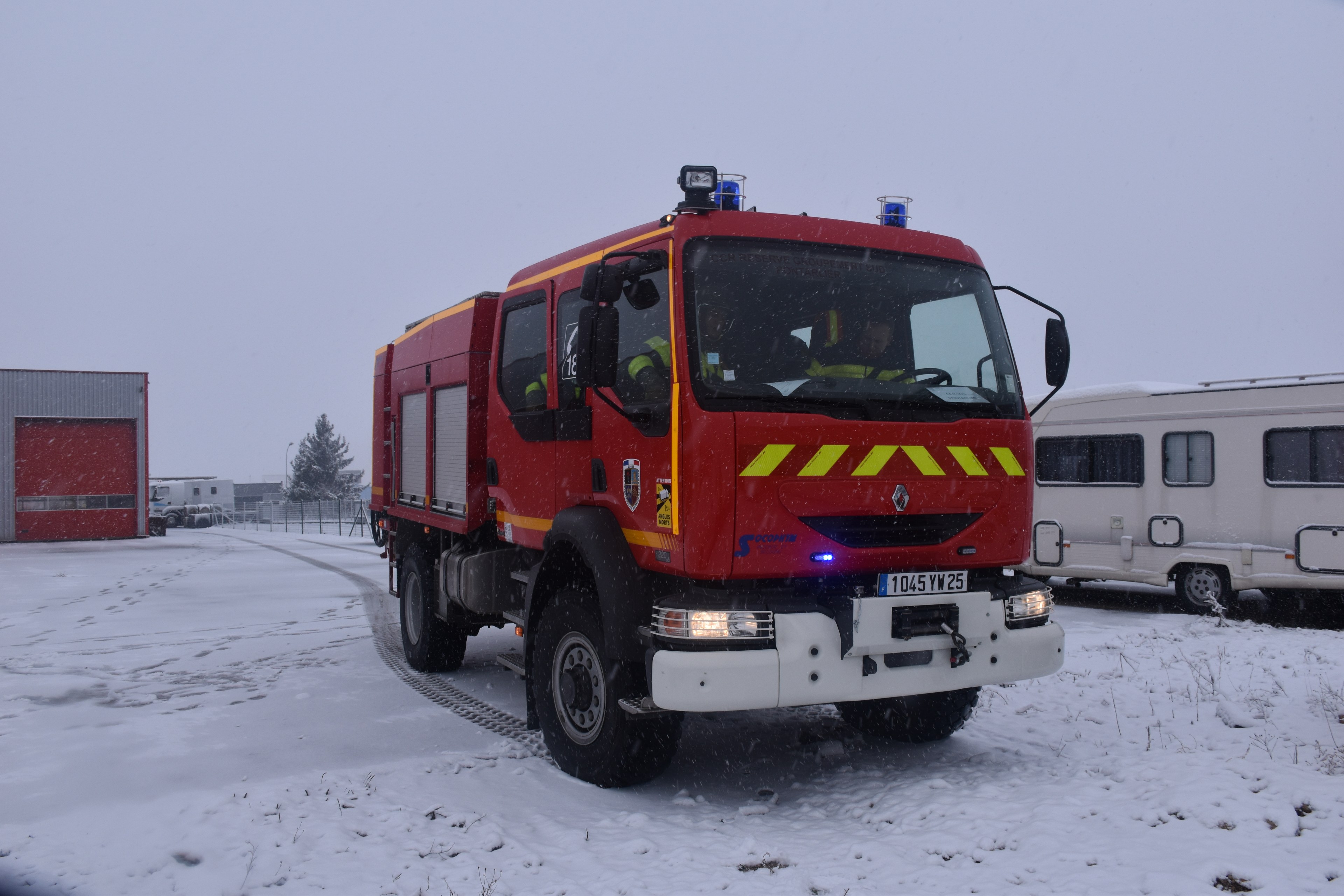 Véhicules des pompiers français - Page 2473 - Auto titre