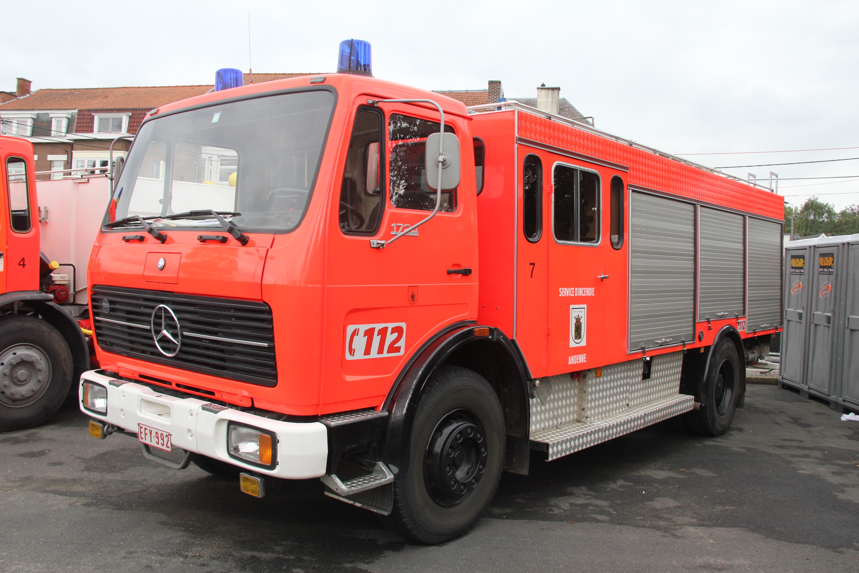Véhicules de pompiers du monde entier. - Page 183 - Auto titre