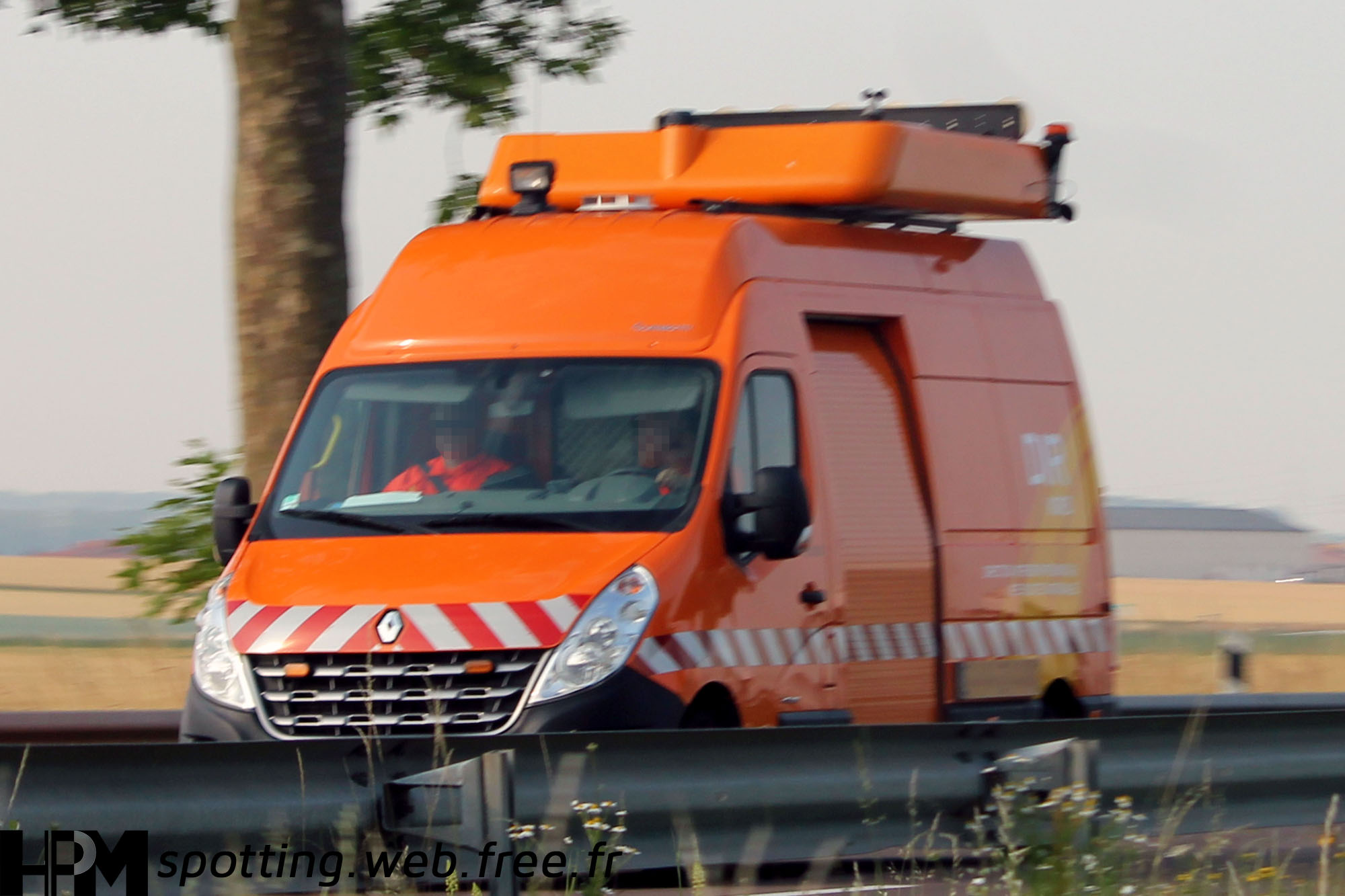 Les vehicules d'autoroute de la DDE et de la DIR - Page 205 - Auto titre