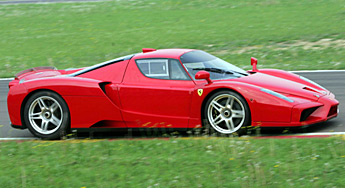 enzo GT1 et Super Enzo - Auto titre