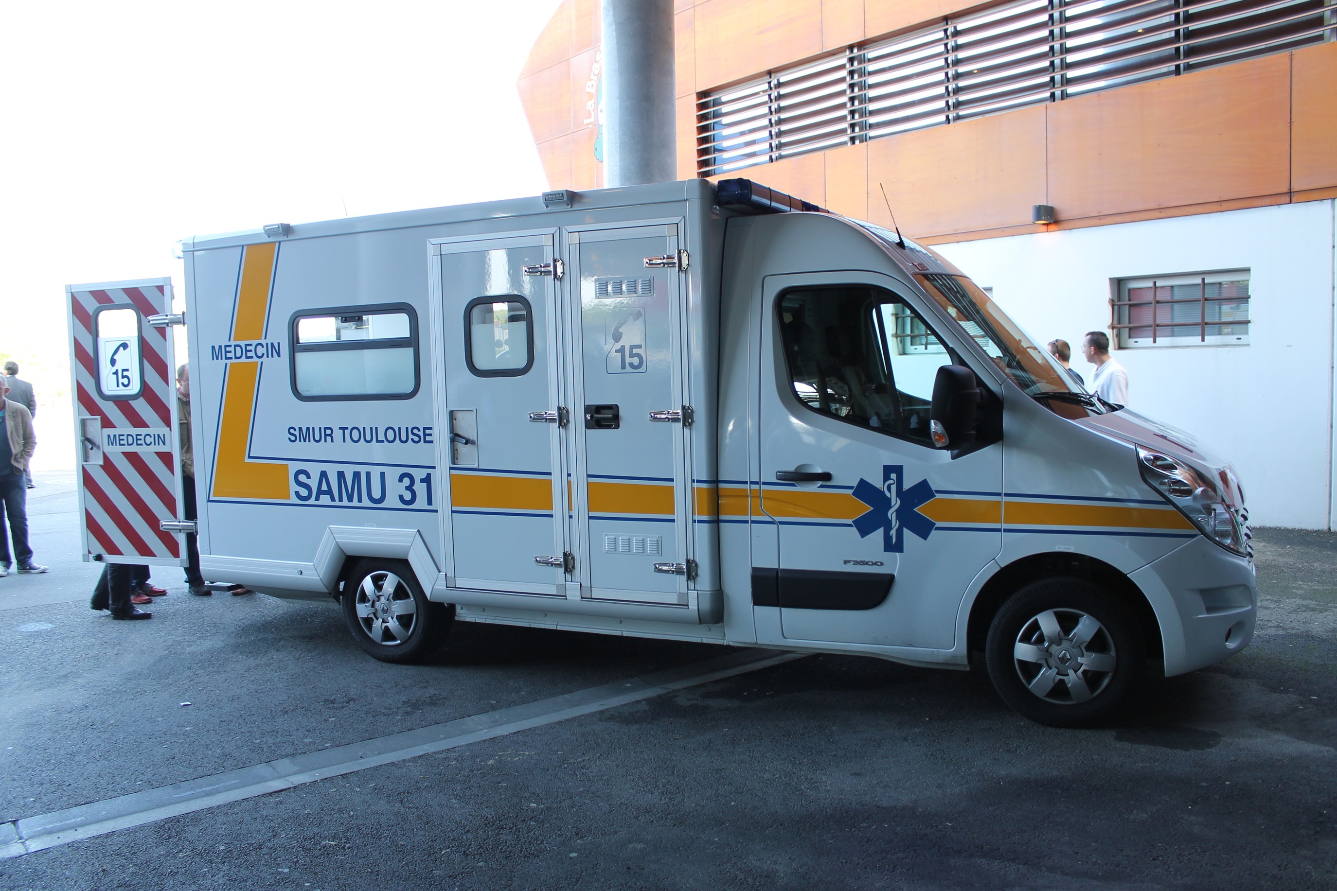 Véhicules SAMU et SMUR [réanimé] - Page 627 - Auto titre