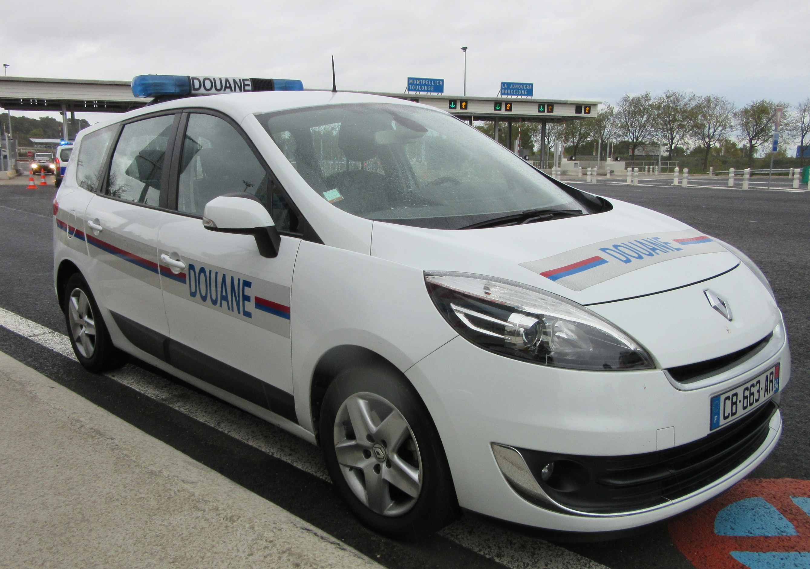 DOUANES - photos - Page 39 - Auto titre