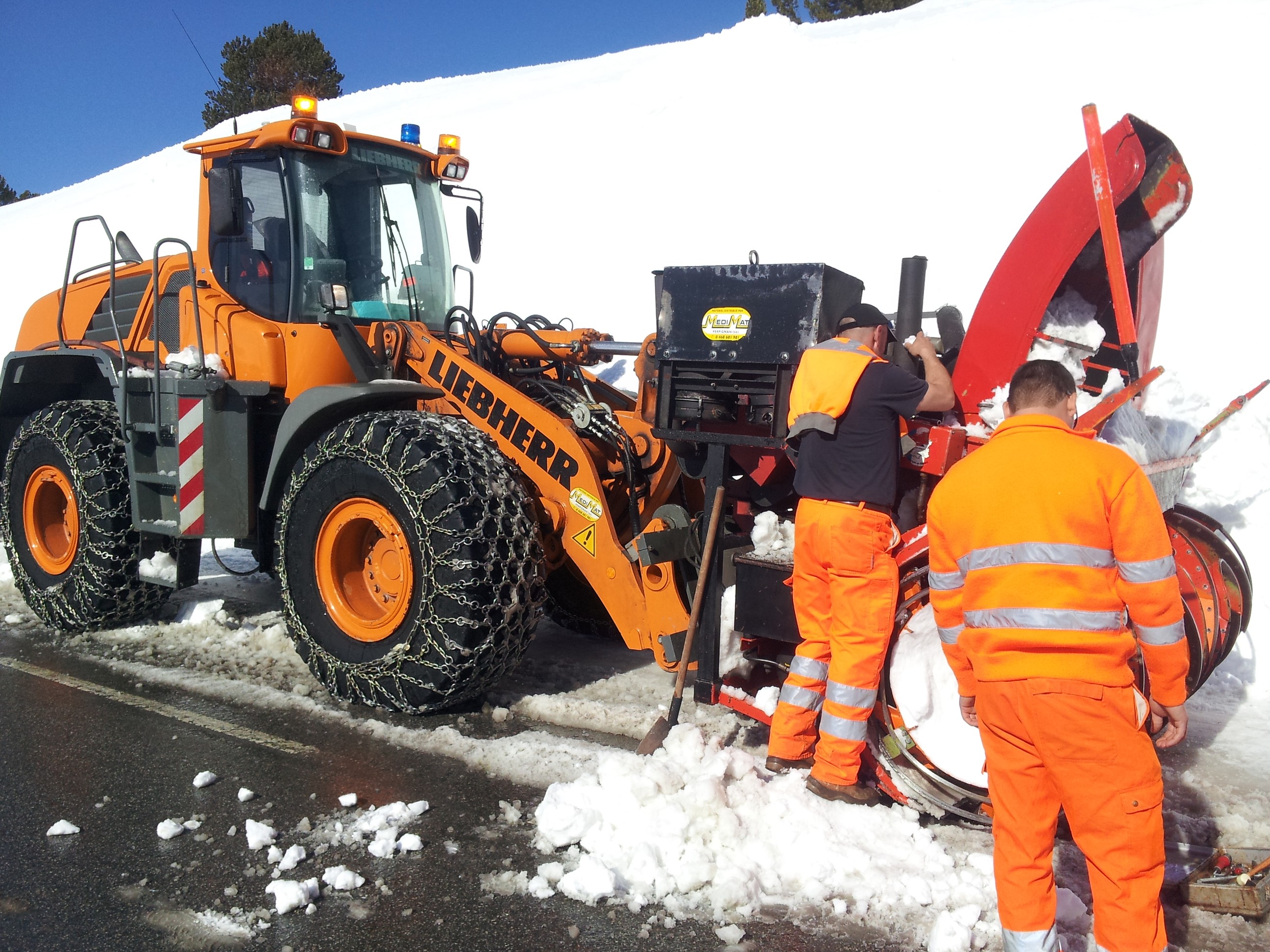 Les vehicules d'autoroute de la DDE et de la DIR - Page 199 - Auto titre