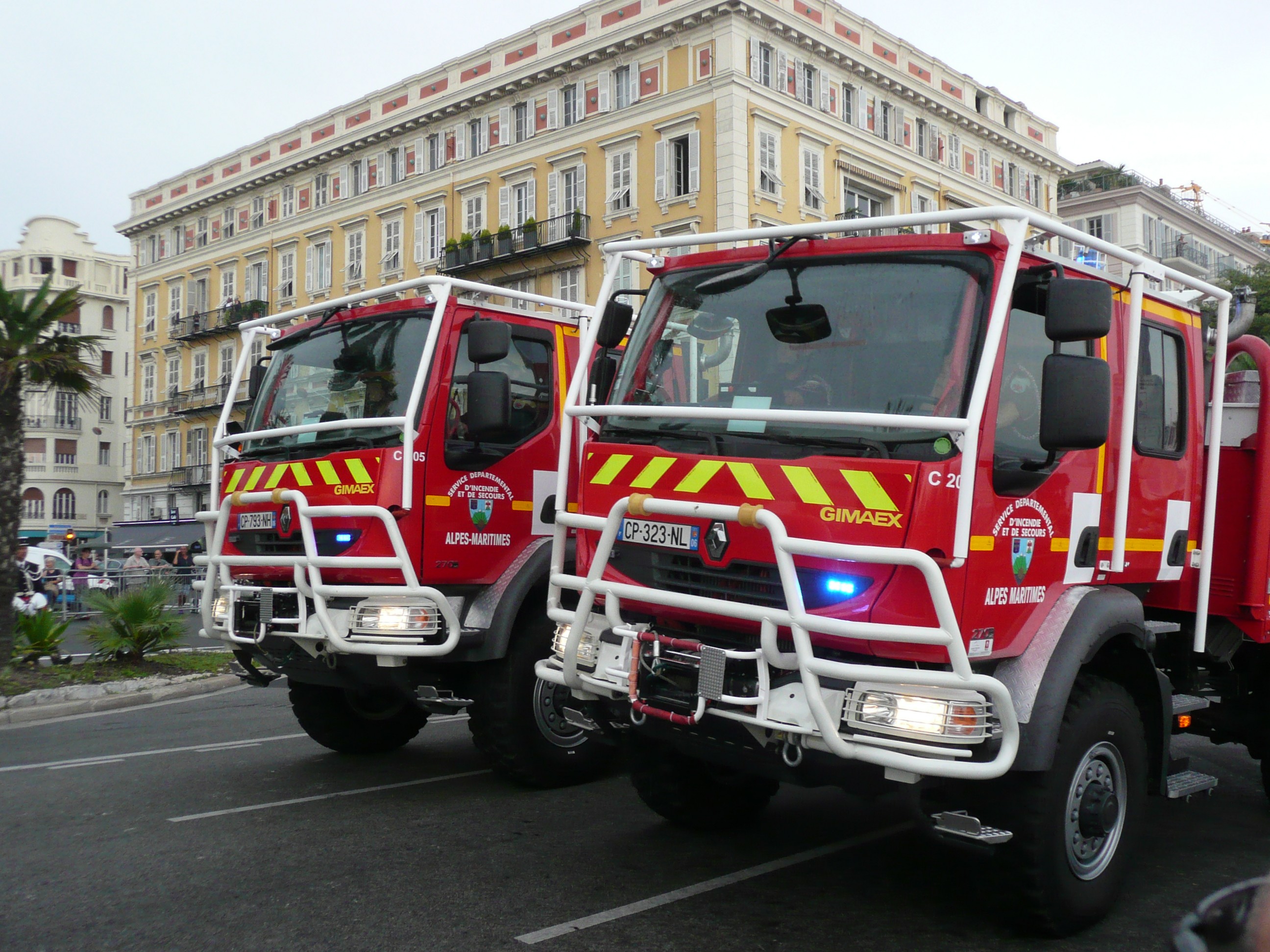 Véhicules des pompiers français - Page 1530 - Auto titre