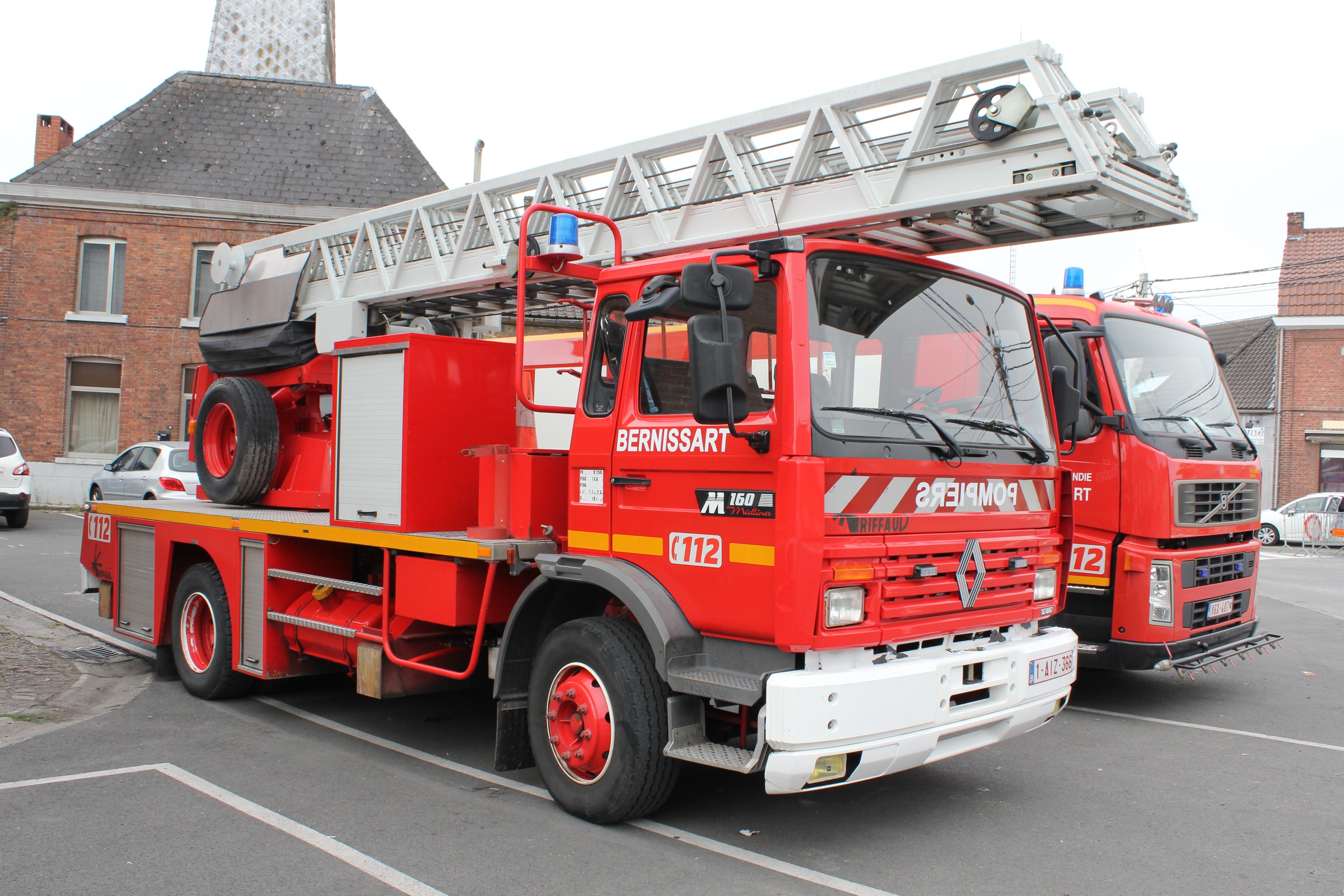 Véhicules de pompiers du monde entier. - Page 227 - Auto titre