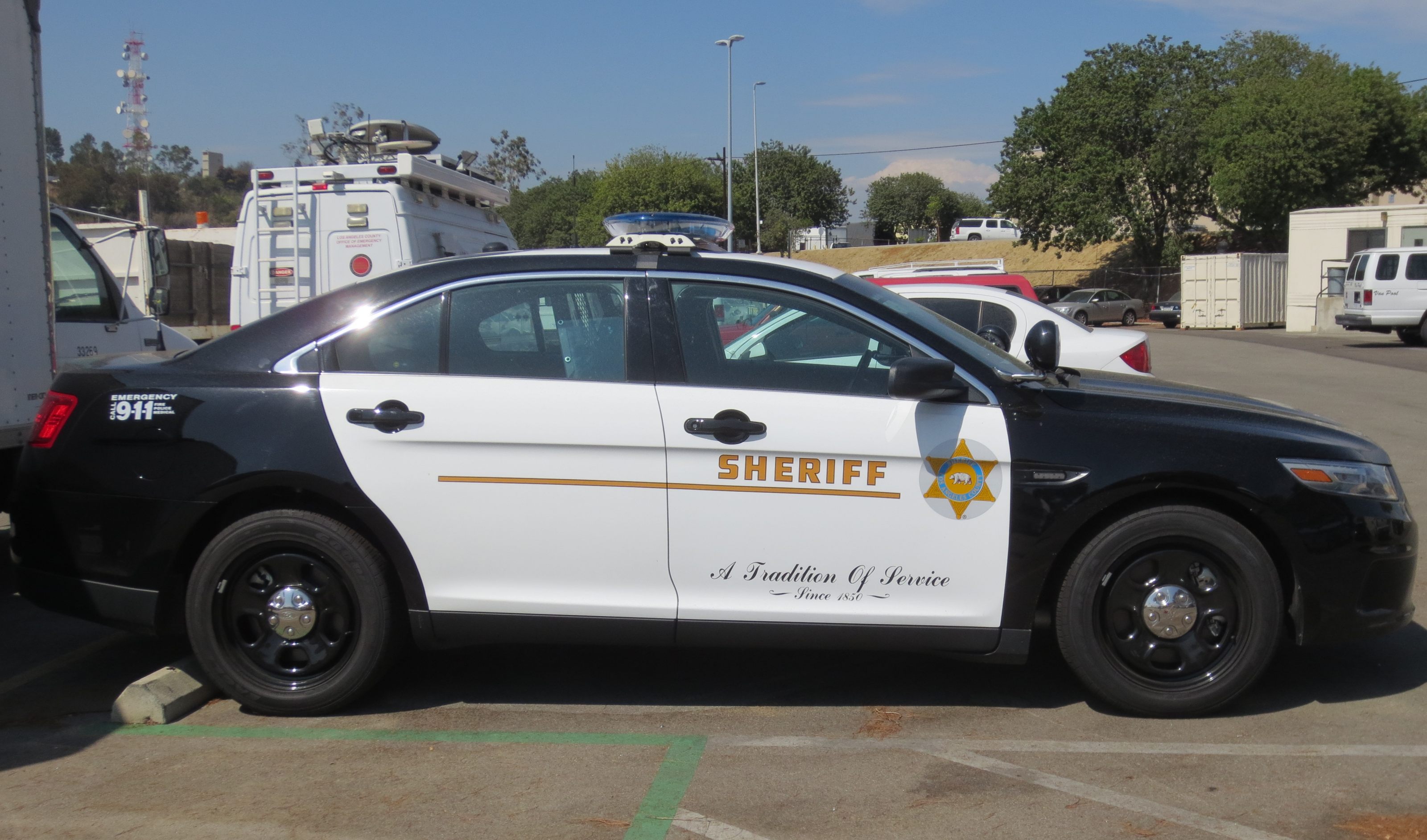 Photos de voitures de Police - Page 2145 - Auto titre