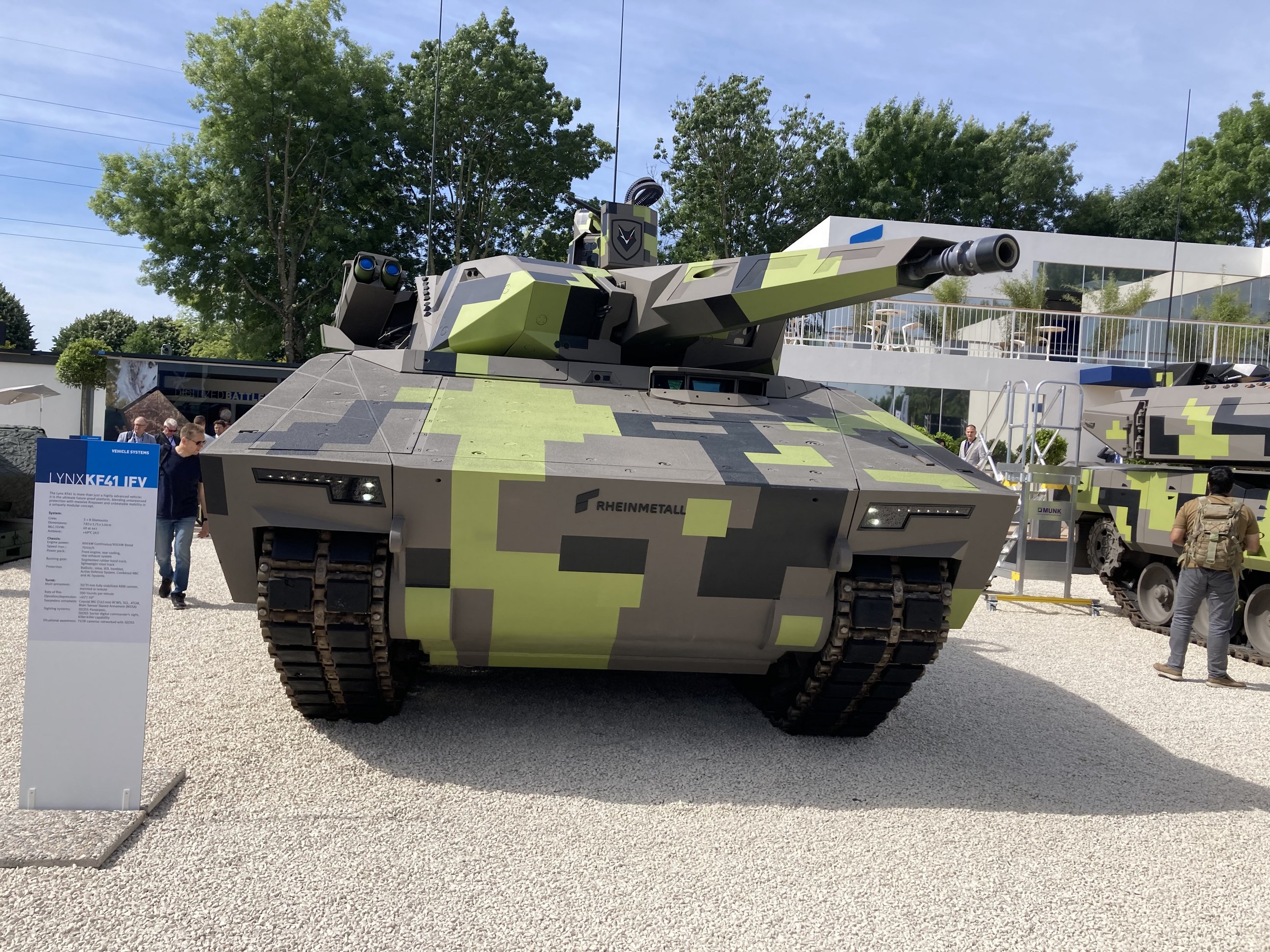 Eurosatory - Auto titre