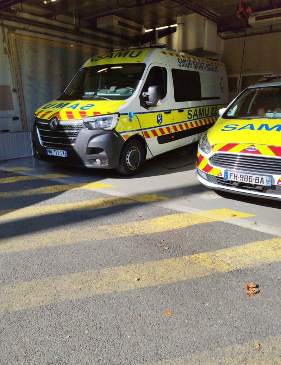 Véhicules SAMU et SMUR [réanimé] - Page 953 - Auto titre