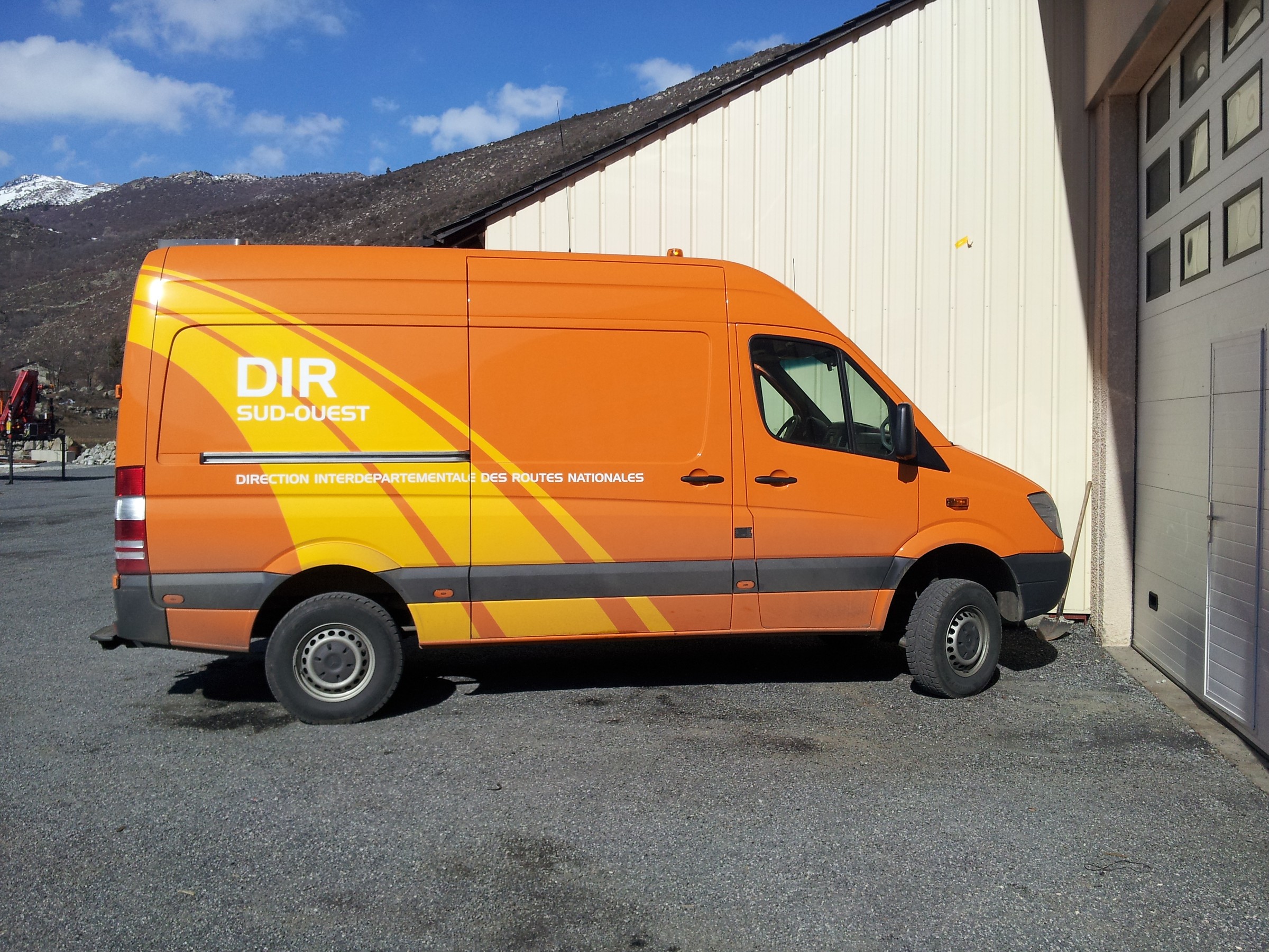 Les vehicules d'autoroute de la DDE et de la DIR - Page 198 - Auto titre