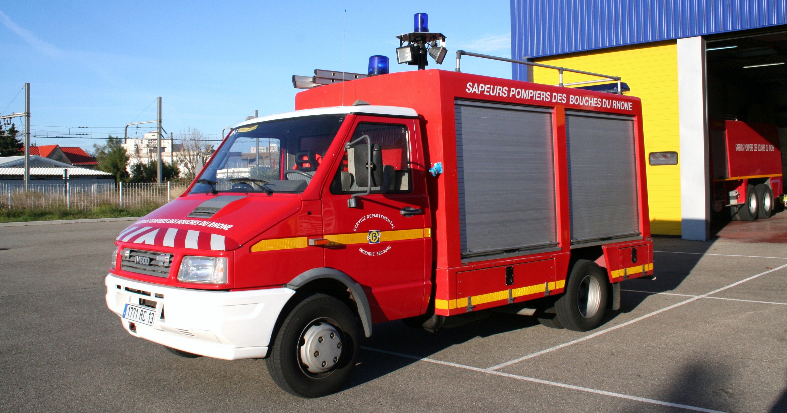 Véhicules des pompiers français - Page 329 - Auto titre