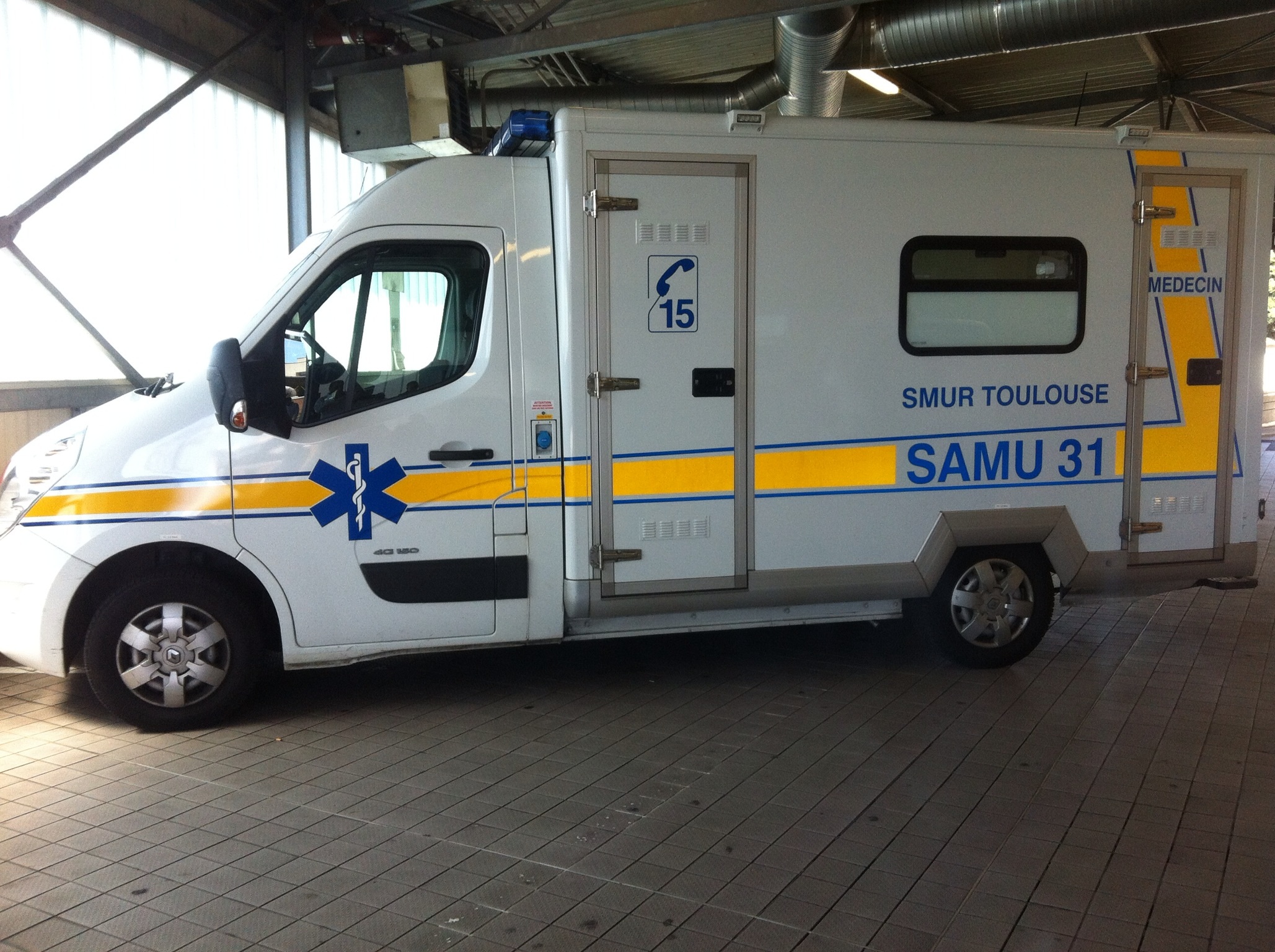 Véhicules SAMU et SMUR [réanimé] - Page 819 - Auto titre