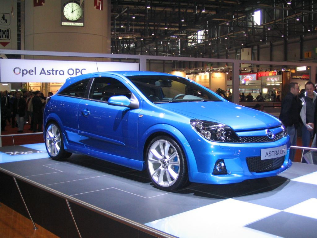Nouvelle Astra Opc 240 ch - Auto titre